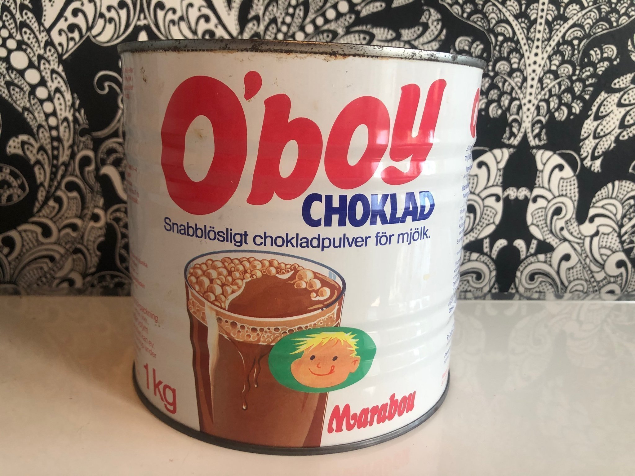 Se produkter som liknar Oboy plåtburk nostalgi 70 tal på Tradera ...