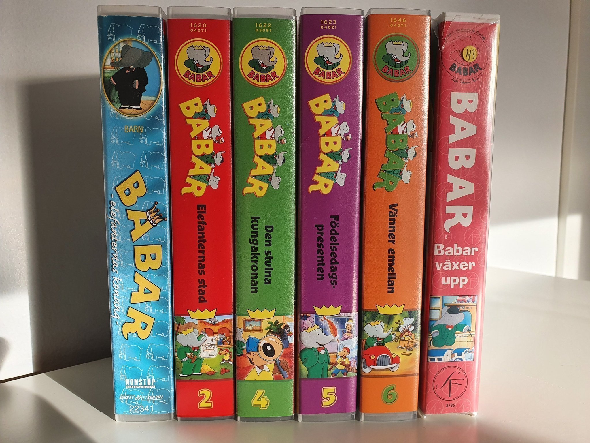 6x Babar (en INPLASTAD) Växer upp, Vol. 2, 4, 5.. | Köp på Tradera ...
