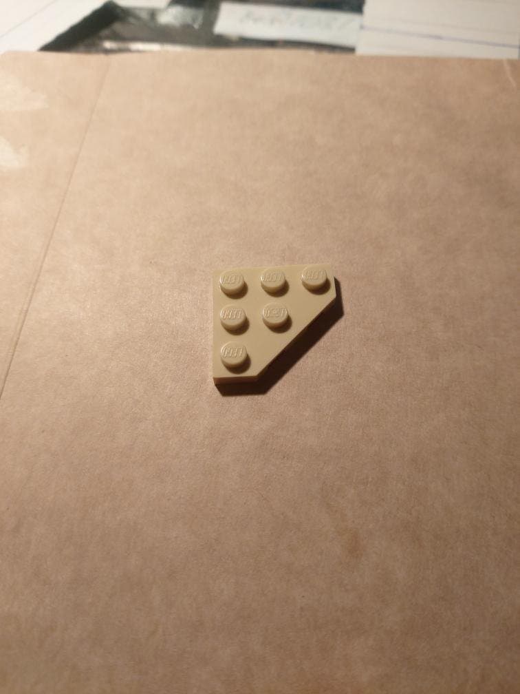 lego beige tan 3x3 cut corner | Köp på Tradera (587300418)