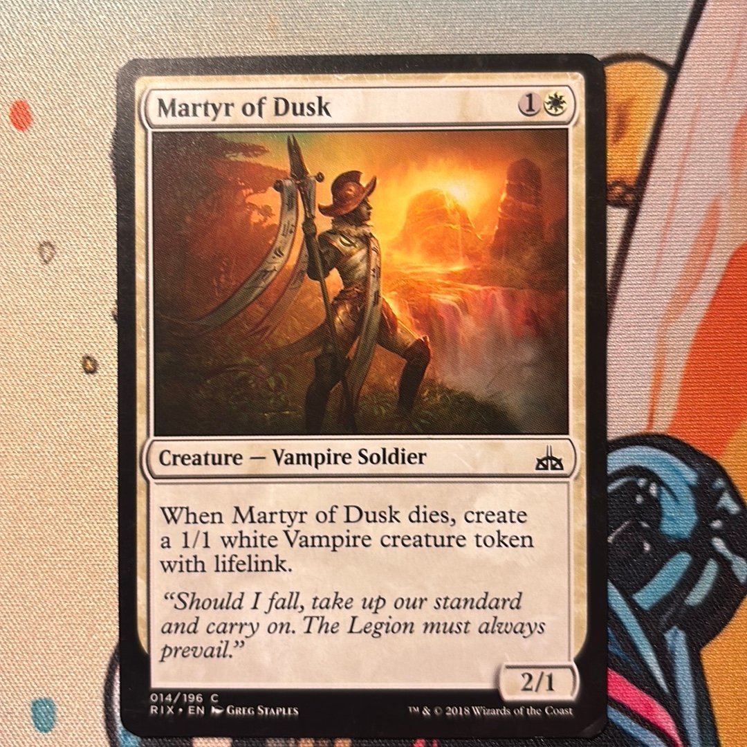 Se produkter som liknar Martyr of Dusk - Magic: The G.. på Tradera ...