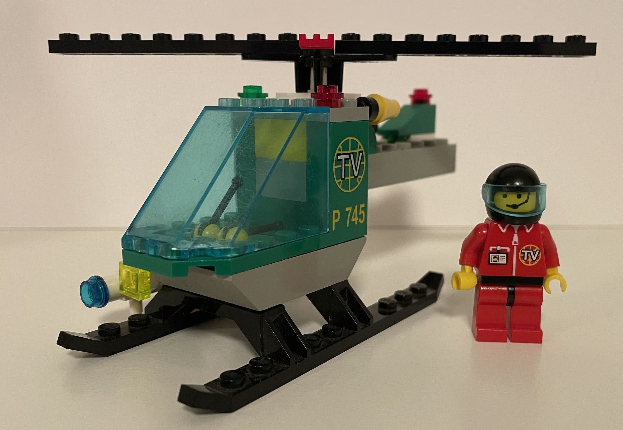 Se produkter som liknar TV Chopper - LEGO set 6425-1 på Tradera (697905895)