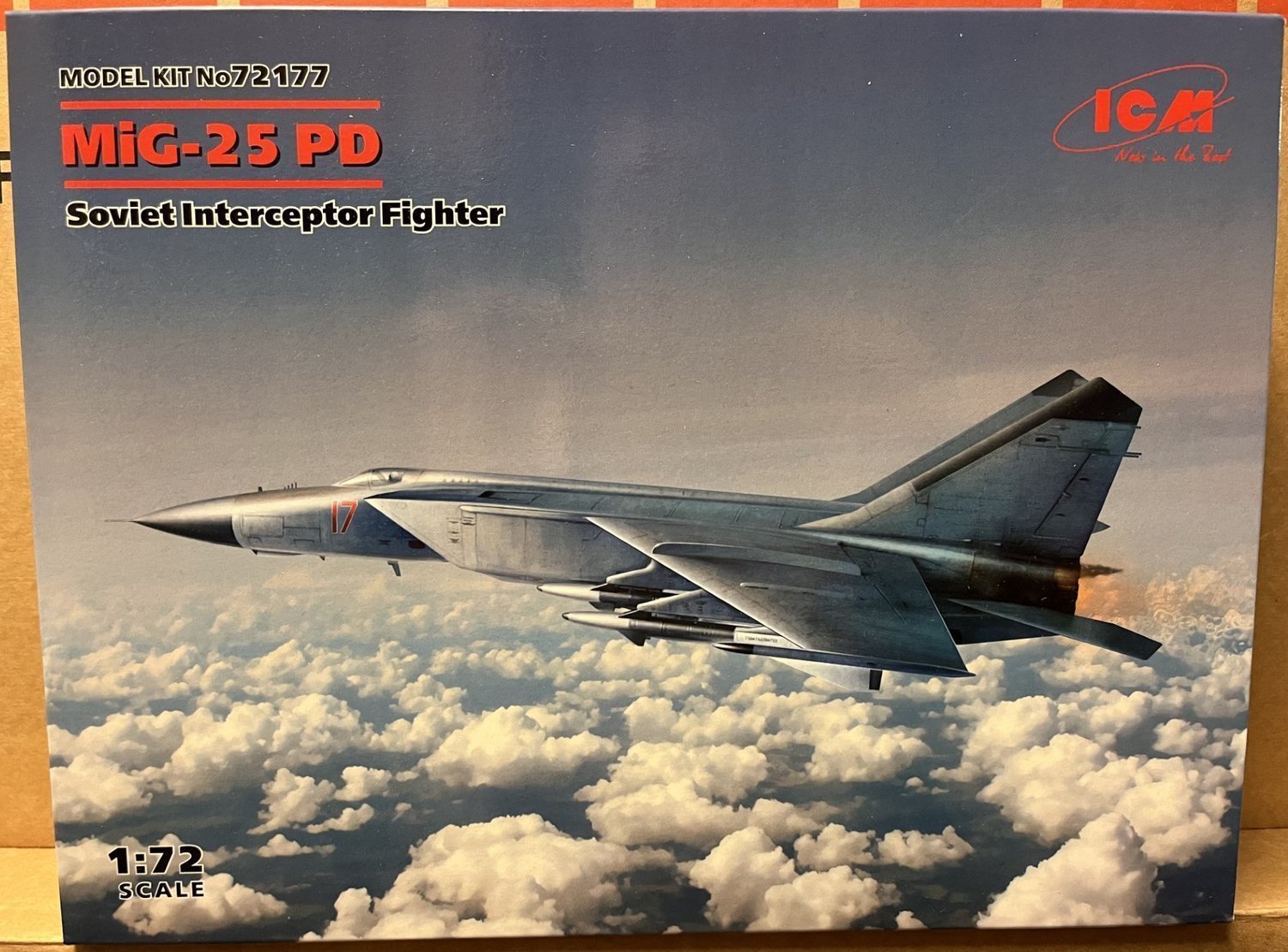 MIG-25 PD SOVIET INTERCEPTOR AIRCRAFT ICM 1/72 | Köp på Tradera (679780160)