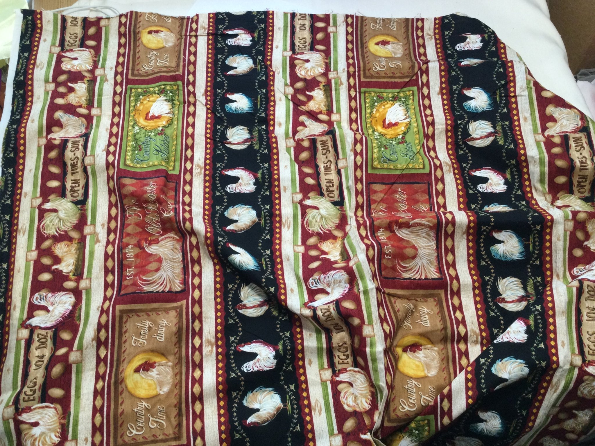 NYTT tyg tuppar och hönor för quilting, deko, k.. | Köp på Tradera ...
