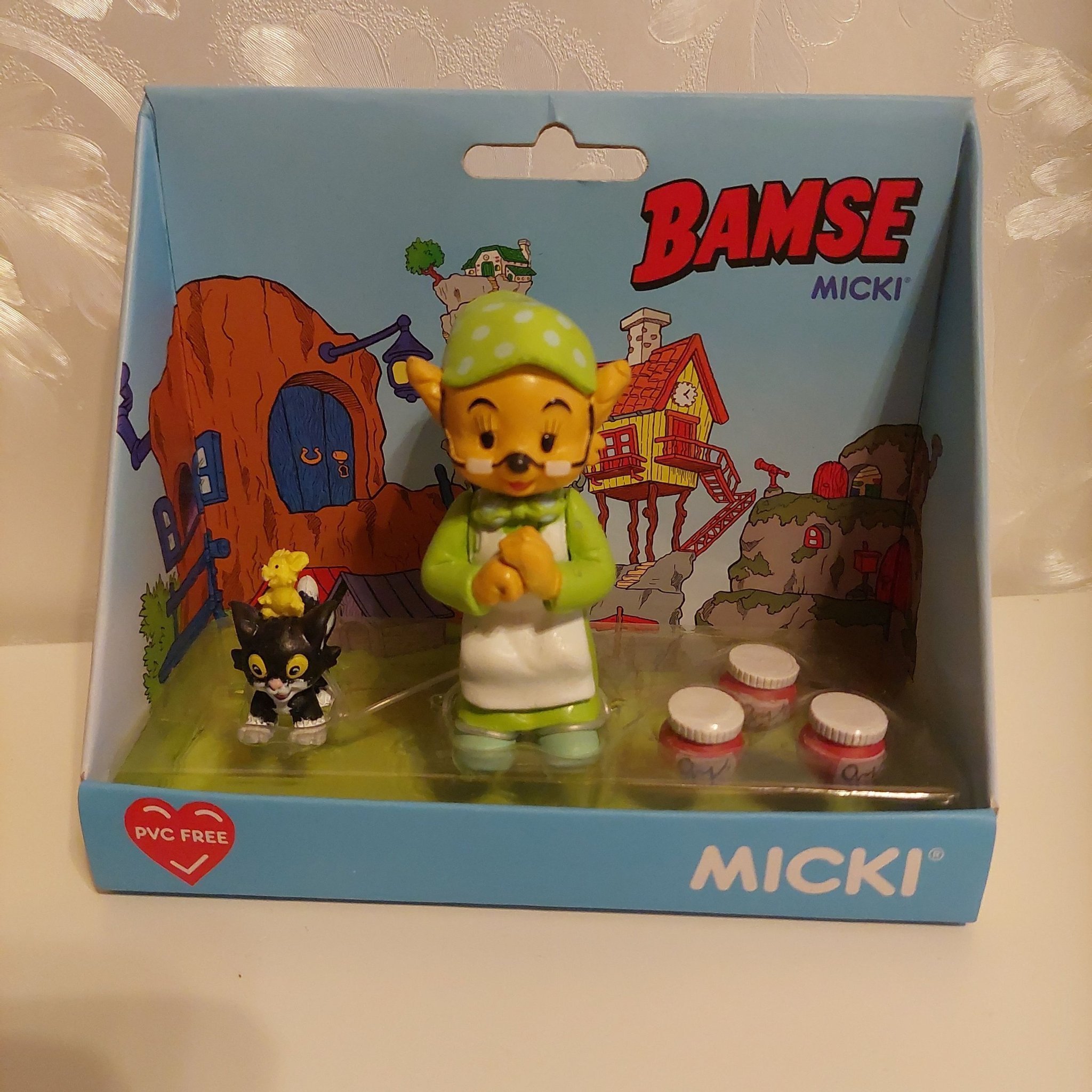 Se produkter som liknar Bamses Farmor och katten Jans.. på Tradera ...