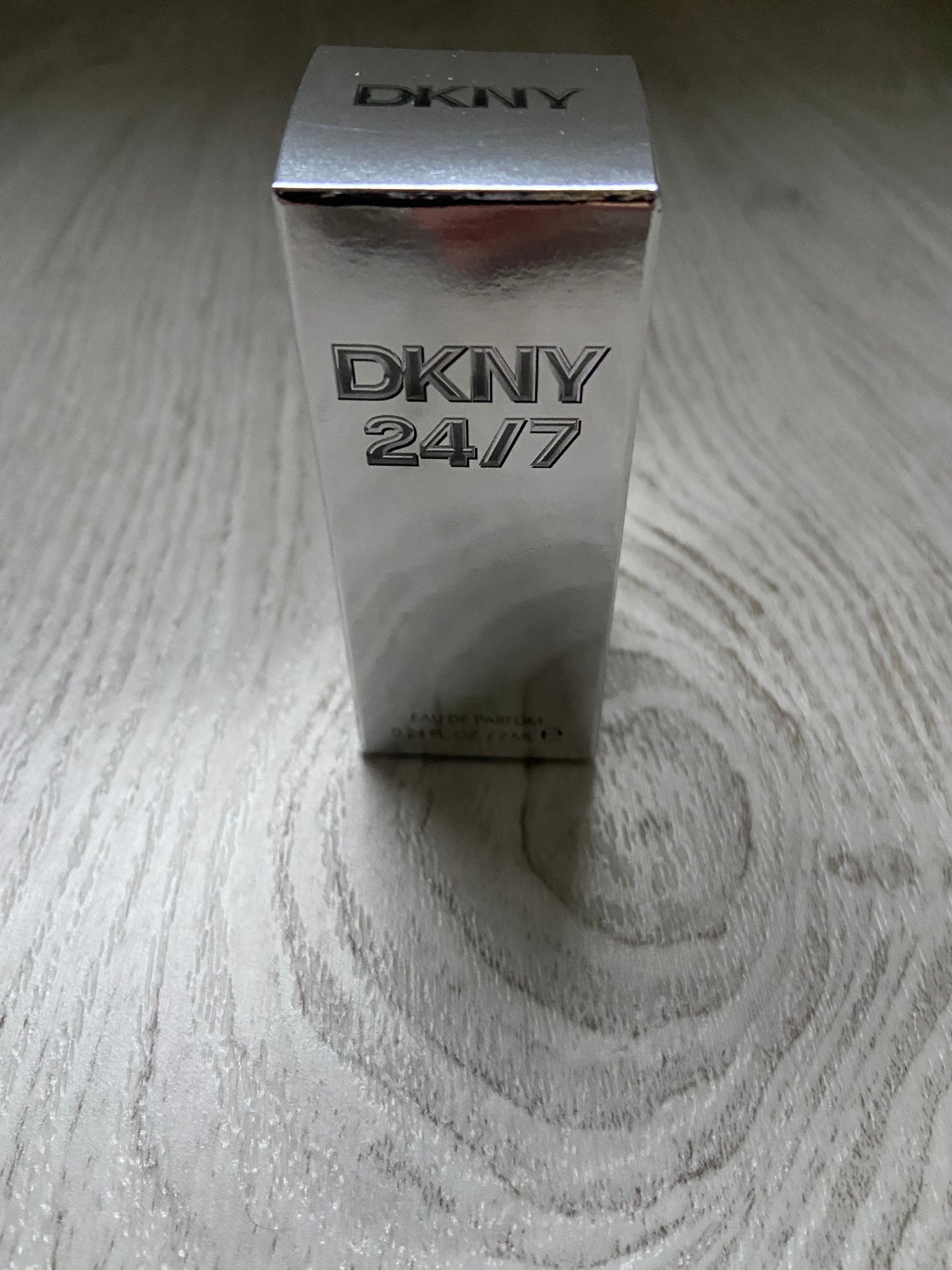 Ny DKNY 24/7 Eau de Parfum 7ml | Köp på Tradera (701919830)