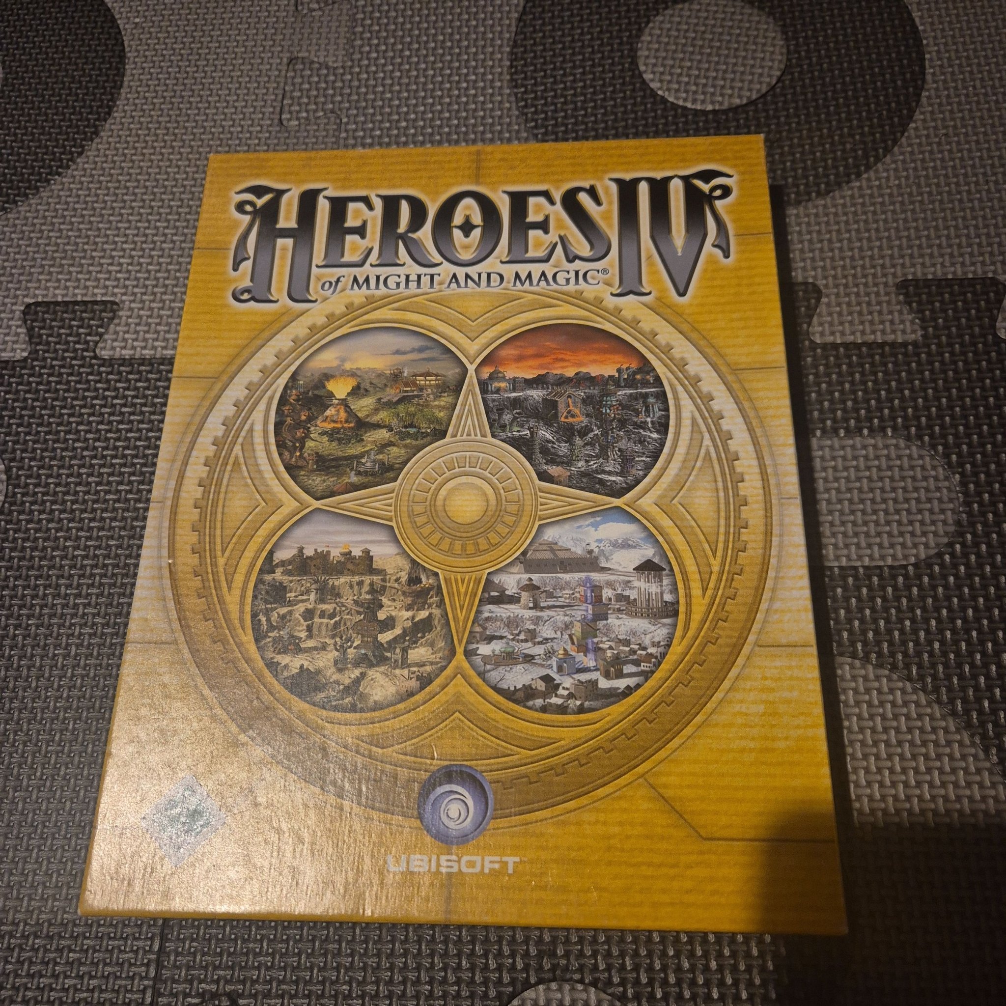Heroes of Might and Magic IV PC - BIG BOX | Köp på Tradera (734702235)