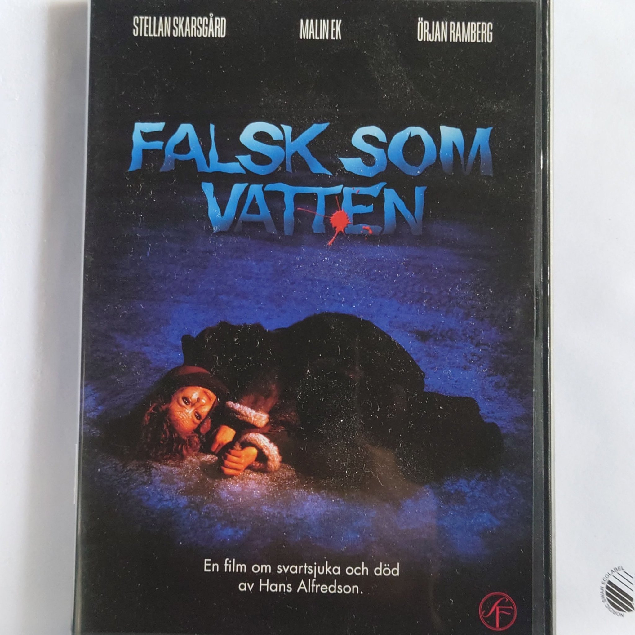 Falsk som vatten - DVD - Stellan Skarsgård | Köp på Tradera (734232519)