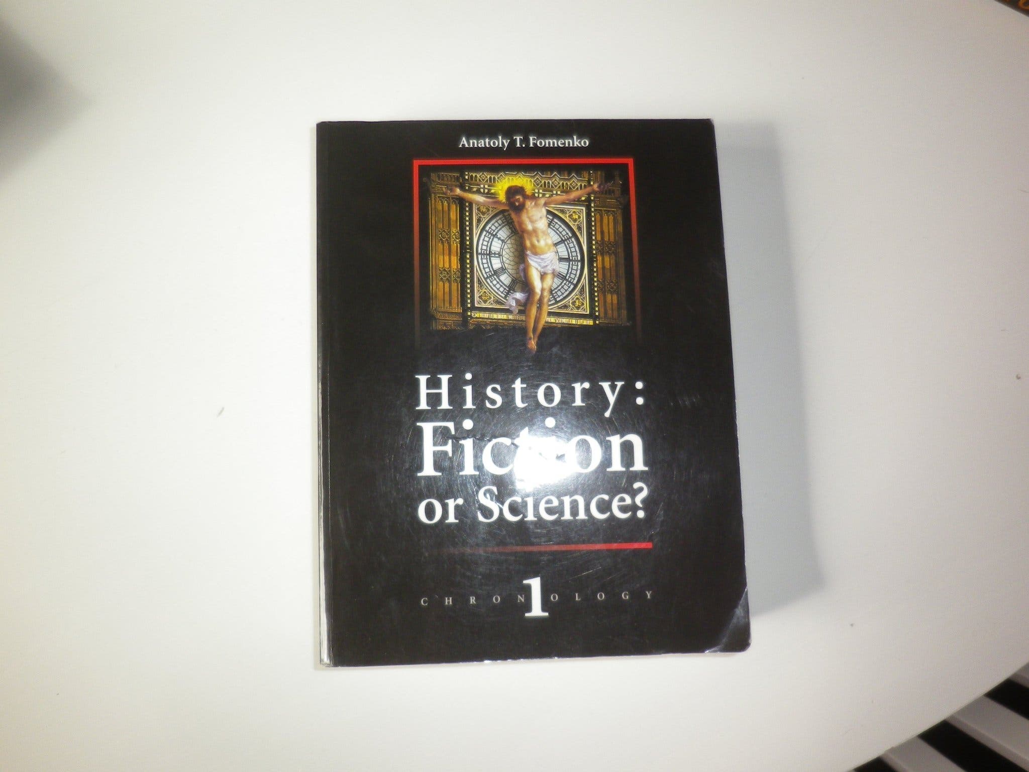 Se produkter som liknar History: Fiction or Science? .. på Tradera ...