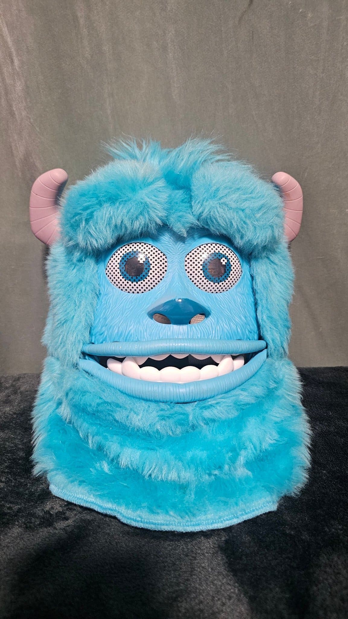 Monsters University Sulley Monster Mask | Köp på Tradera (699707635)