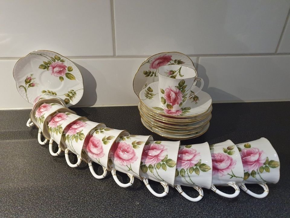 Retro 11 KOPPAR + 11 FAT/ FINE BONE CHINA/ RAMB.. | Köp på Tradera ...