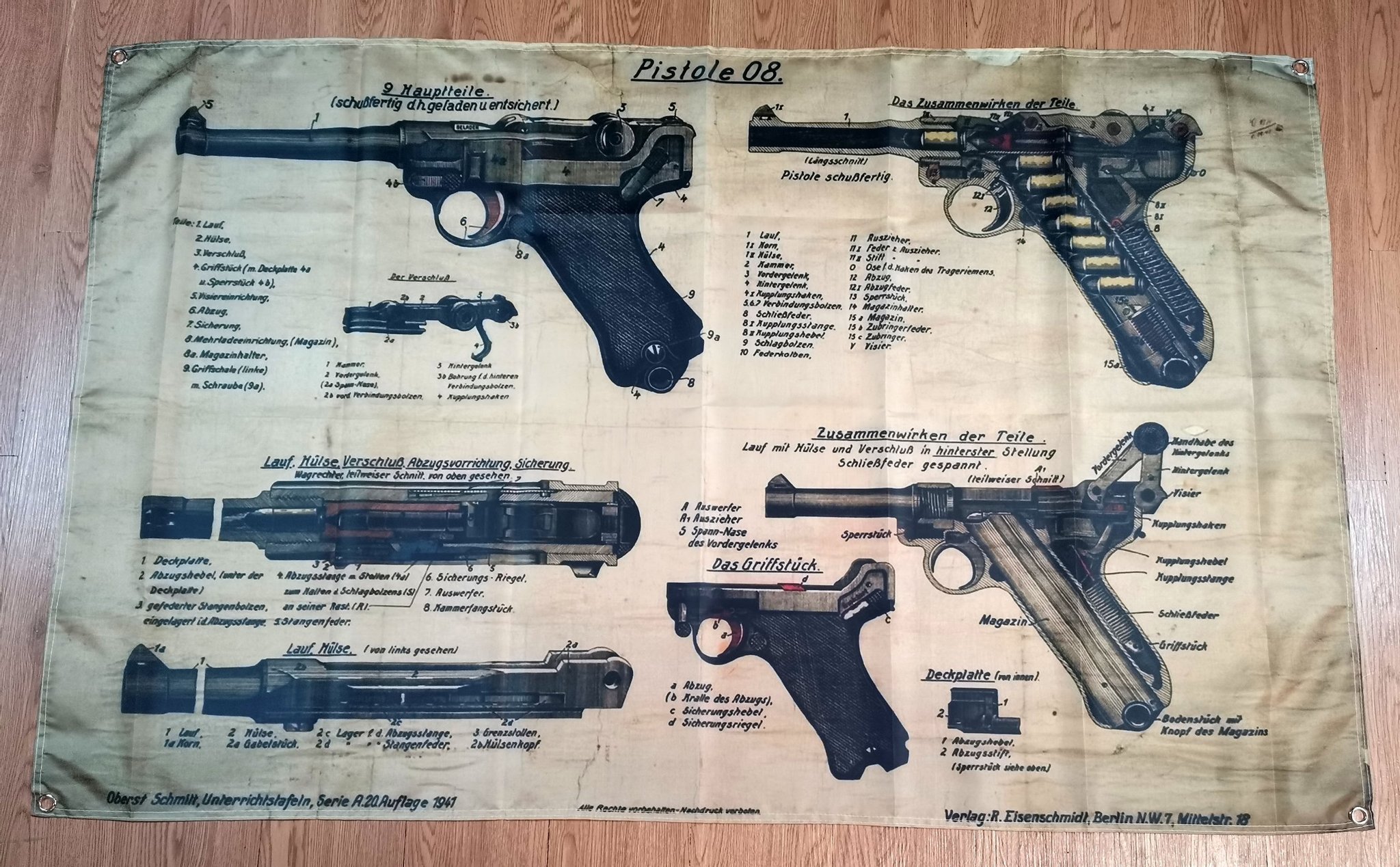 Se produkter som liknar Ny LUGER PISTOLE 08 Affisch F.. på Tradera (693546148)