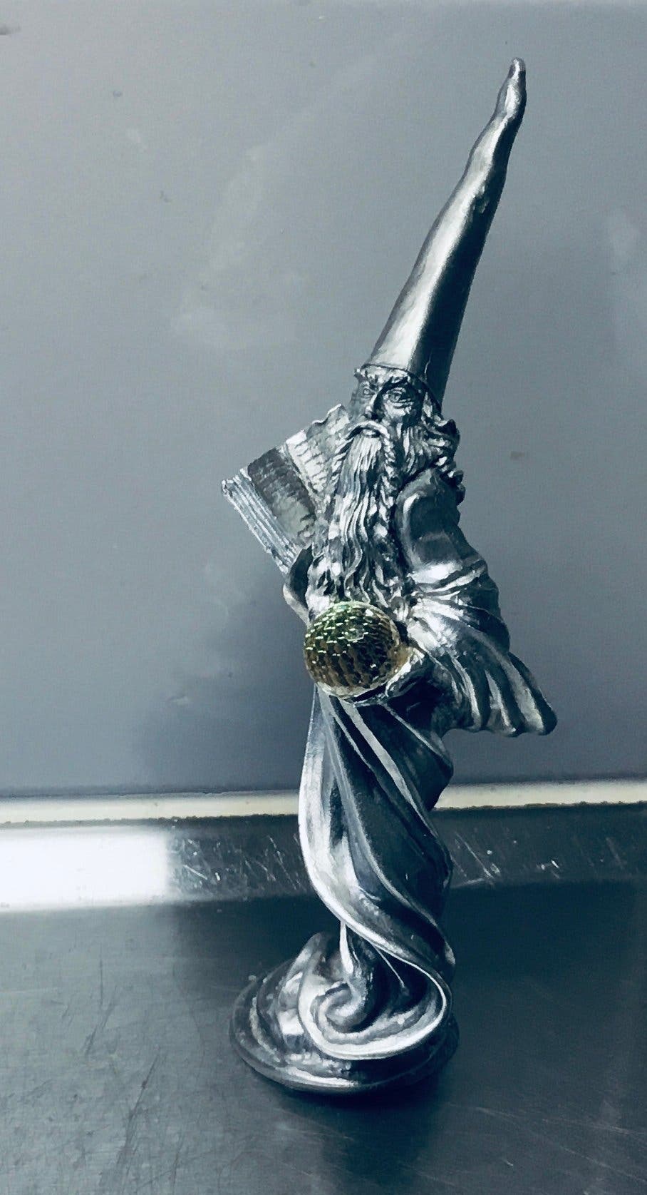 Merlin trollkarl bok o kristallkula i Swarovski.. | Köp på Tradera ...