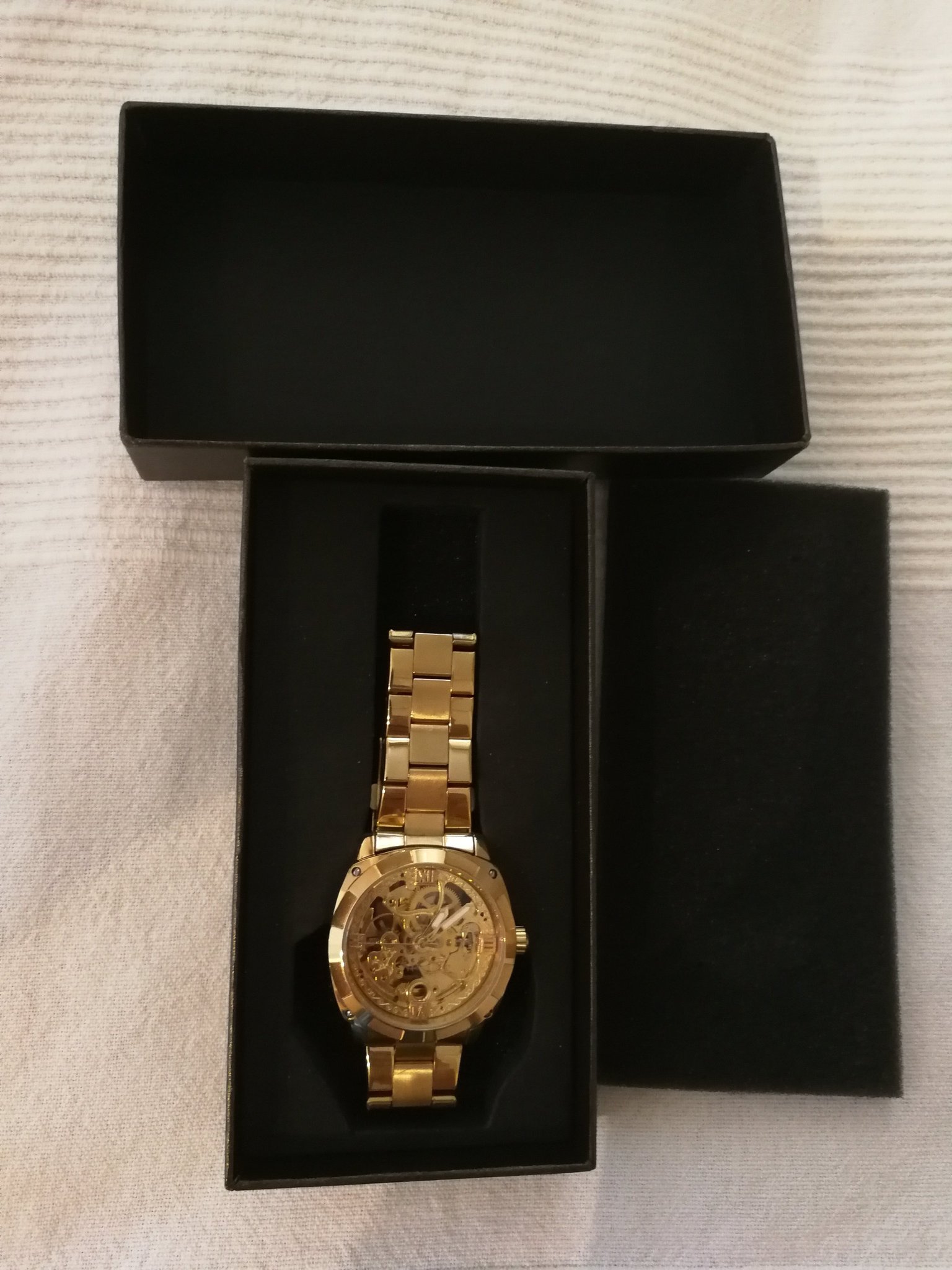 Automatisk klocka.Ny 3500kr | Barnebys