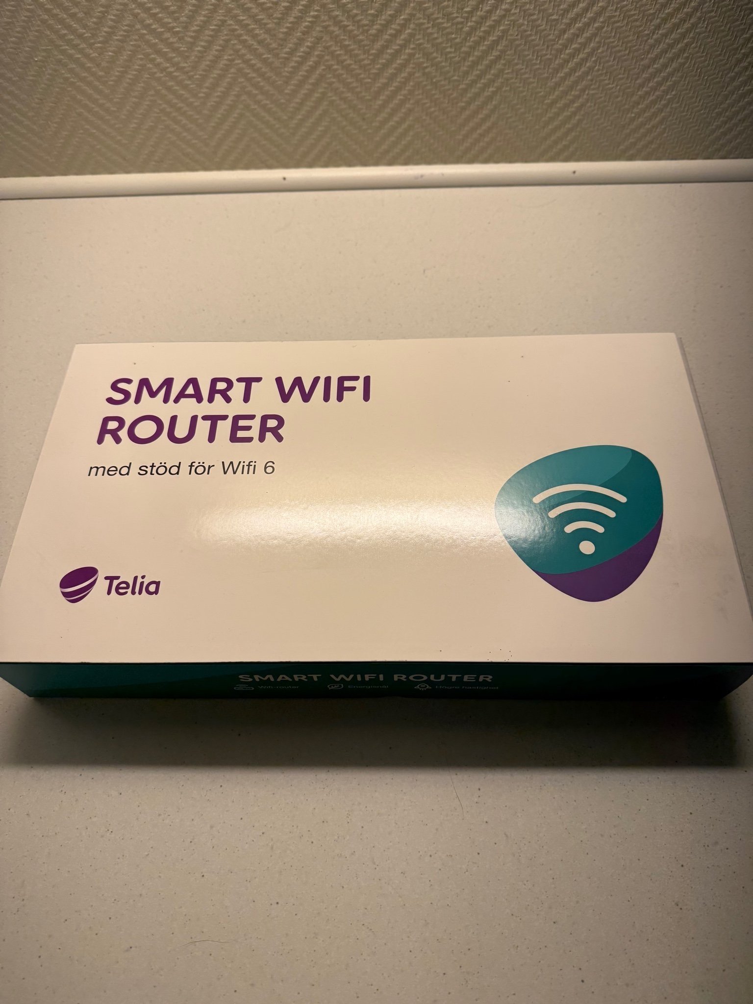 Se produkter som liknar Telia F1 Smart WiFi 6 Router på Tradera (689637461)