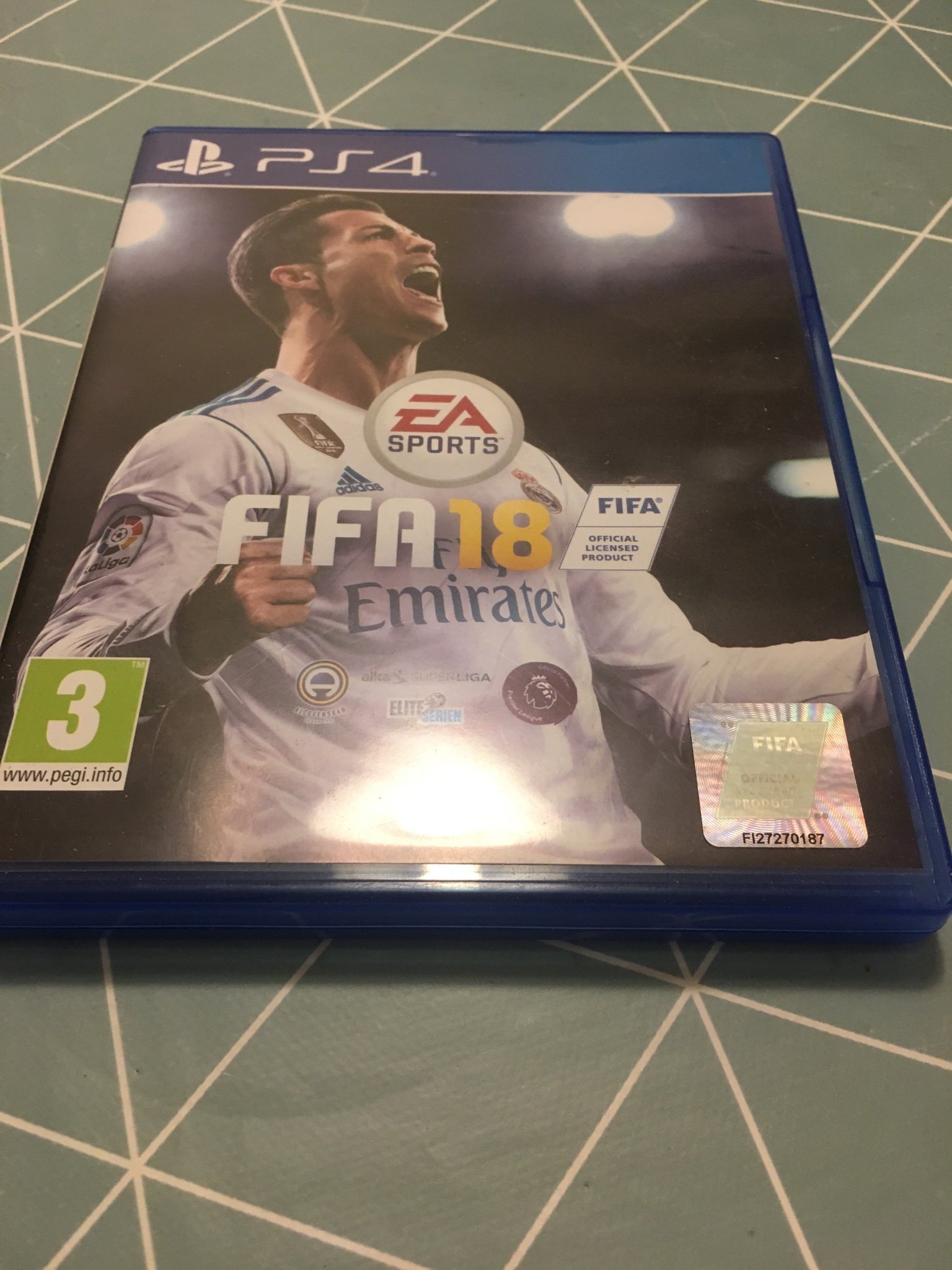 PS4 Spel - FIFA 18 (406993770) ᐈ Köp på Tradera