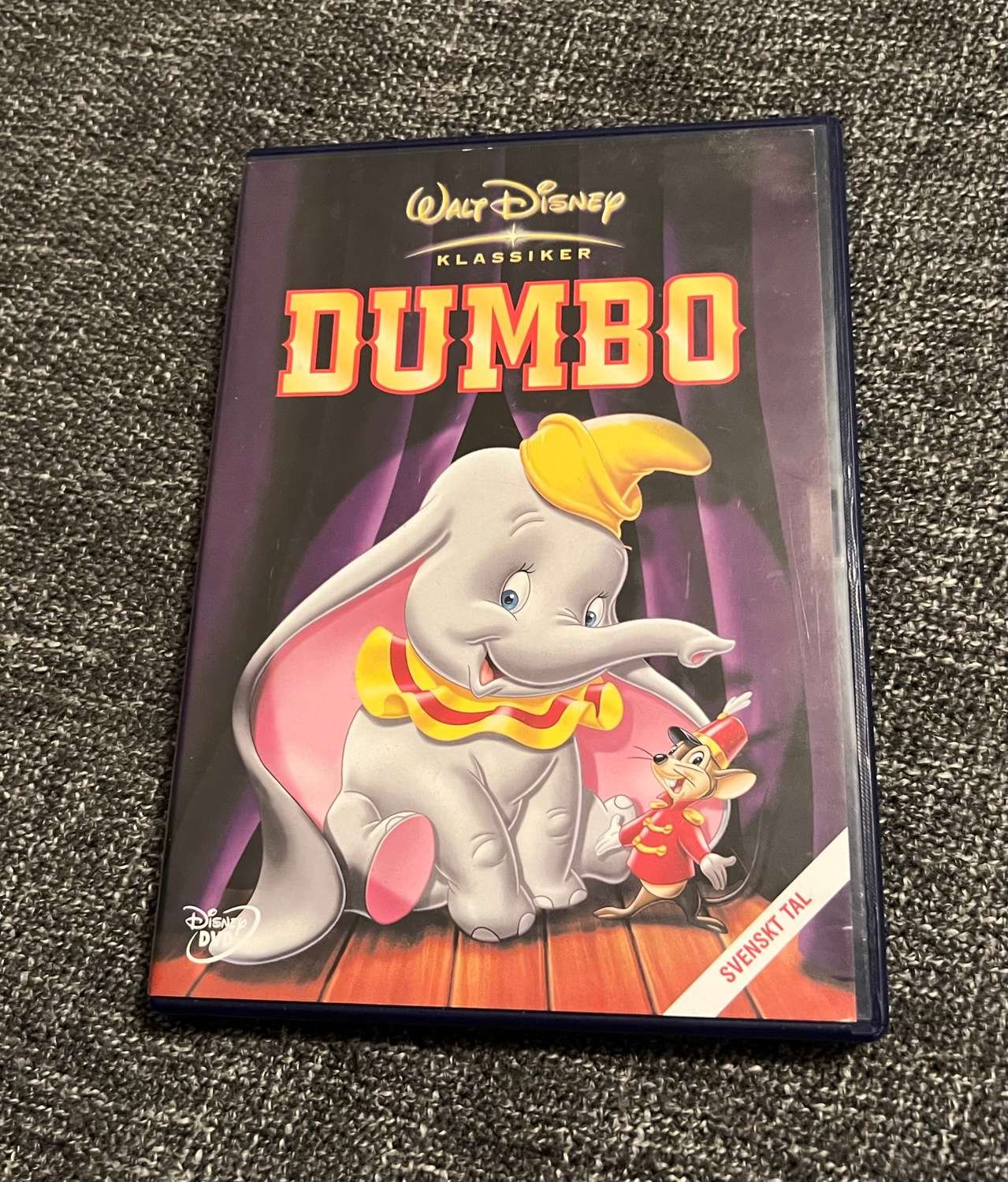 WALT DISNEYS DUMBO (1941) TIDIG SVENSK UTGÅVA I.. | Köp på Tradera ...