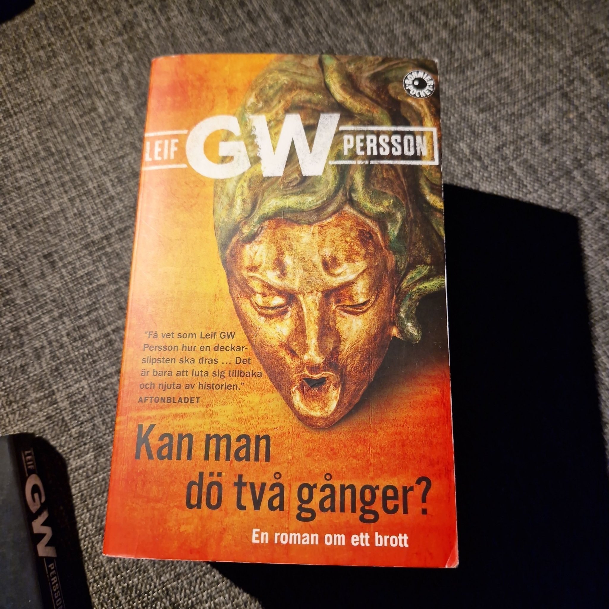Kan man dö två gånger? av Leif GW Persson | Köp på Tradera (709604659)