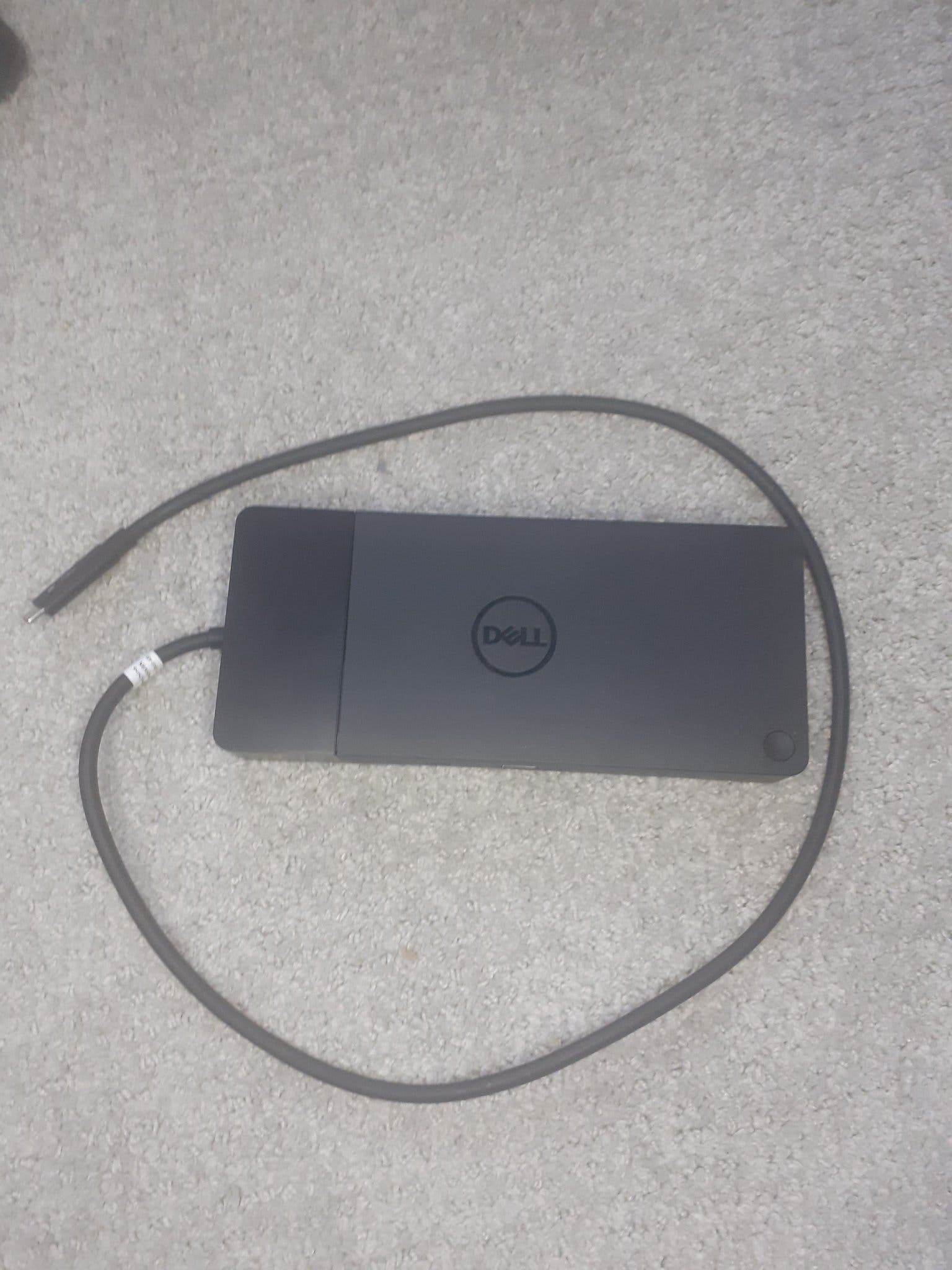 Dell WD22TB4 dockningsstation med HDMI kablar. | Köp på Tradera (692868849)