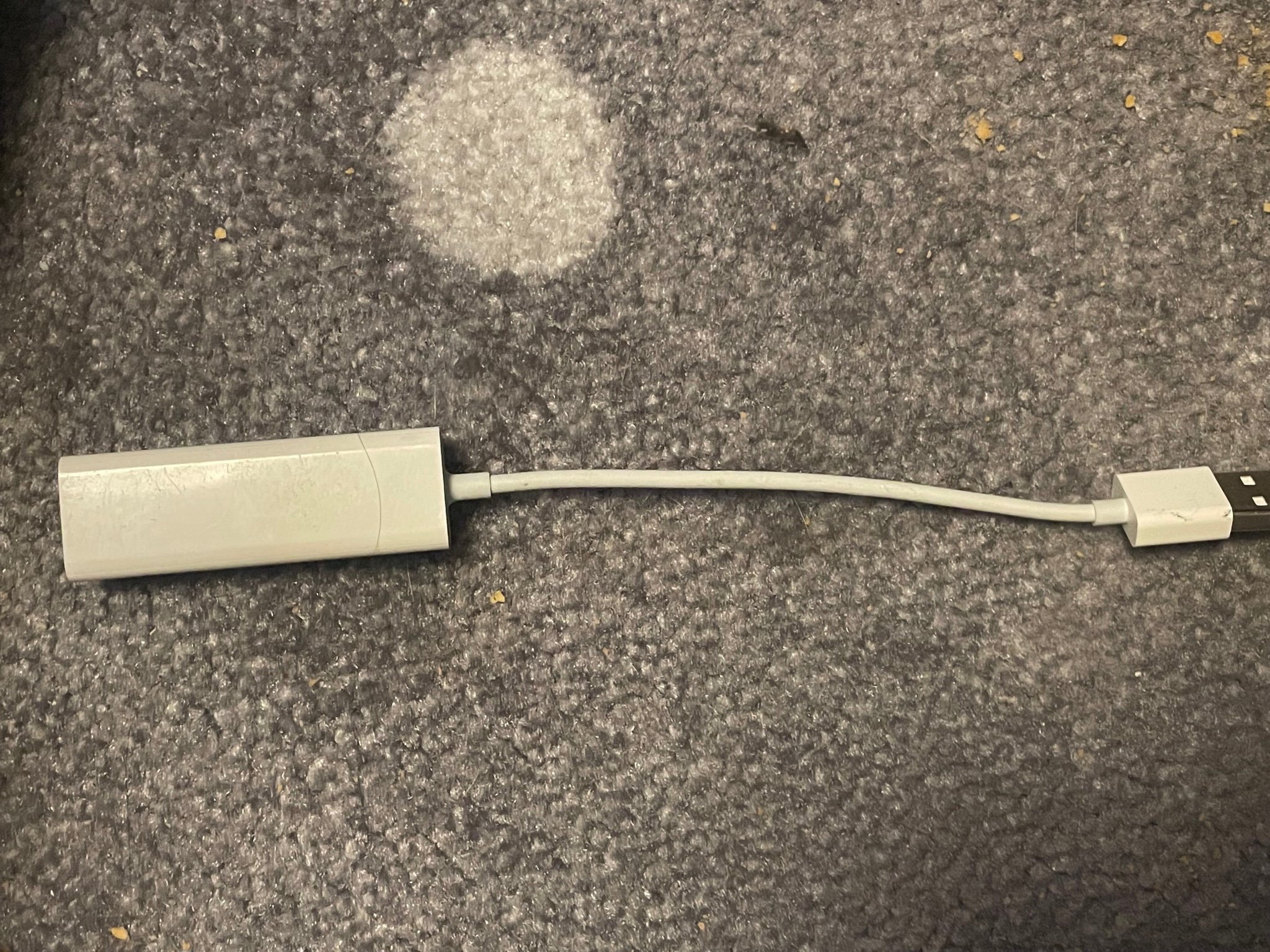 Apple A1277 100mbit USB ethernet adapter (funge.. | Köp på Tradera (700201239)