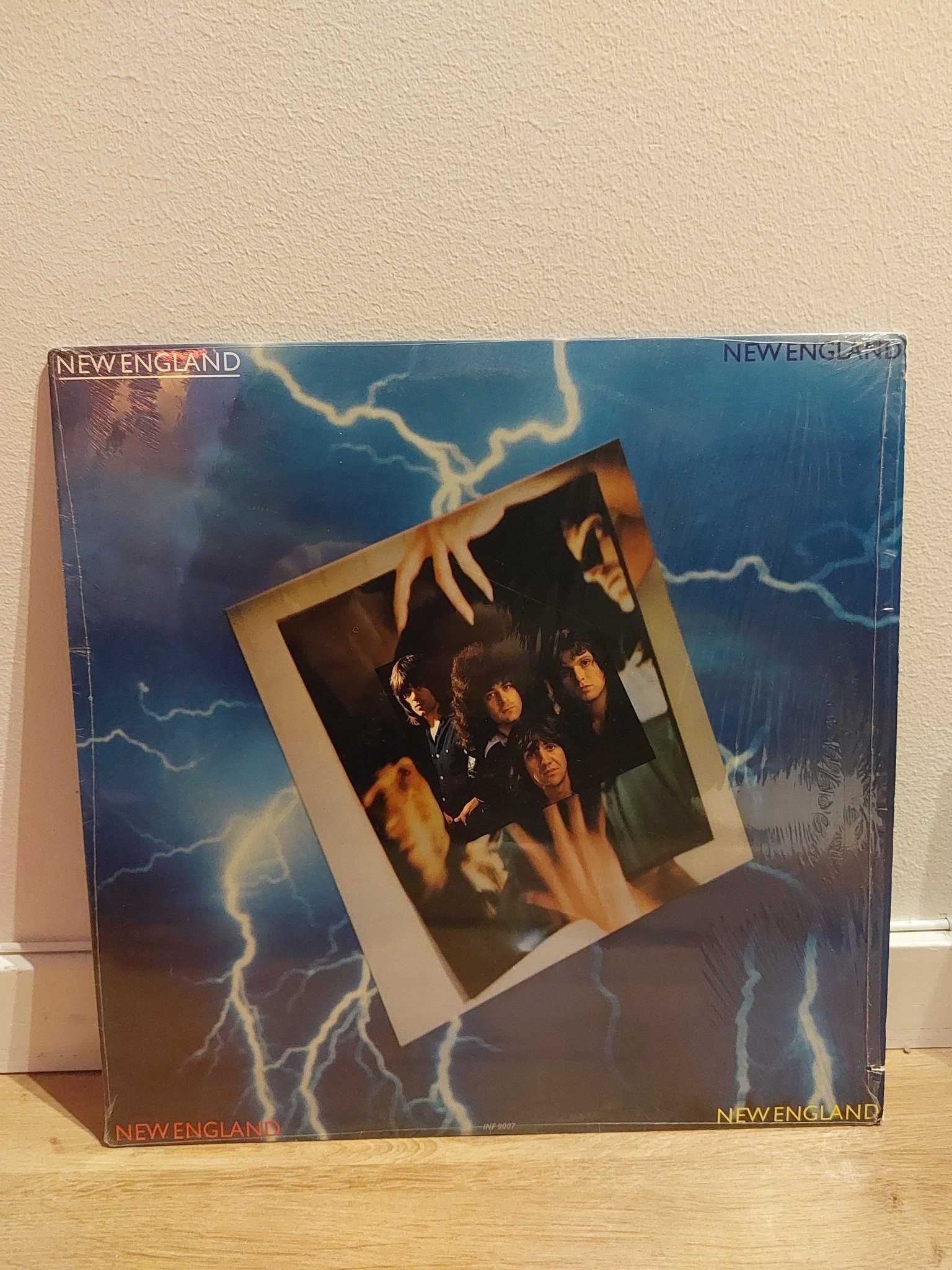 New England - New England - LP | Köp på Tradera (713333936)