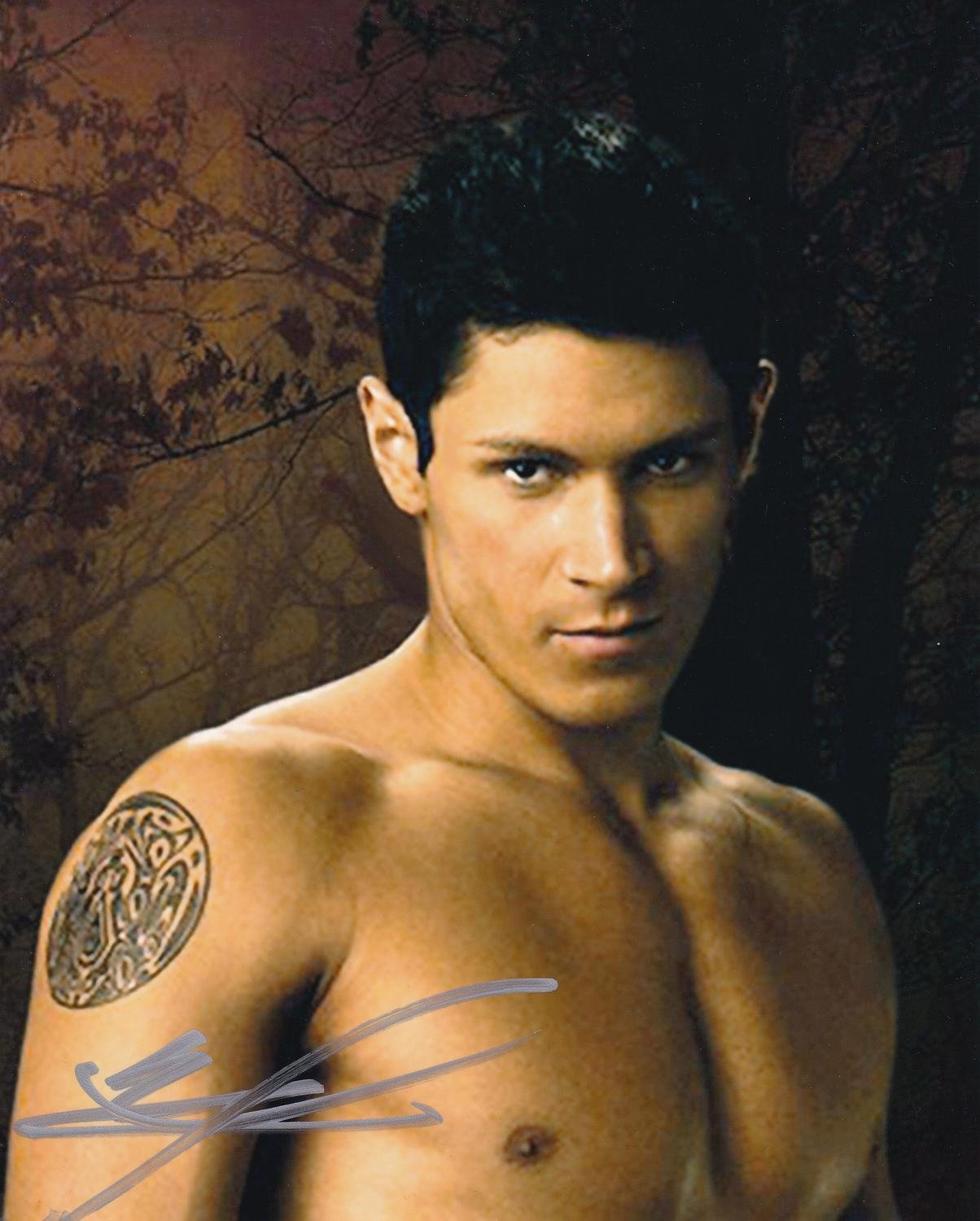 Alex Meraz - Skådespelare - The Twilight Saga: .. | Köp på Tradera ...