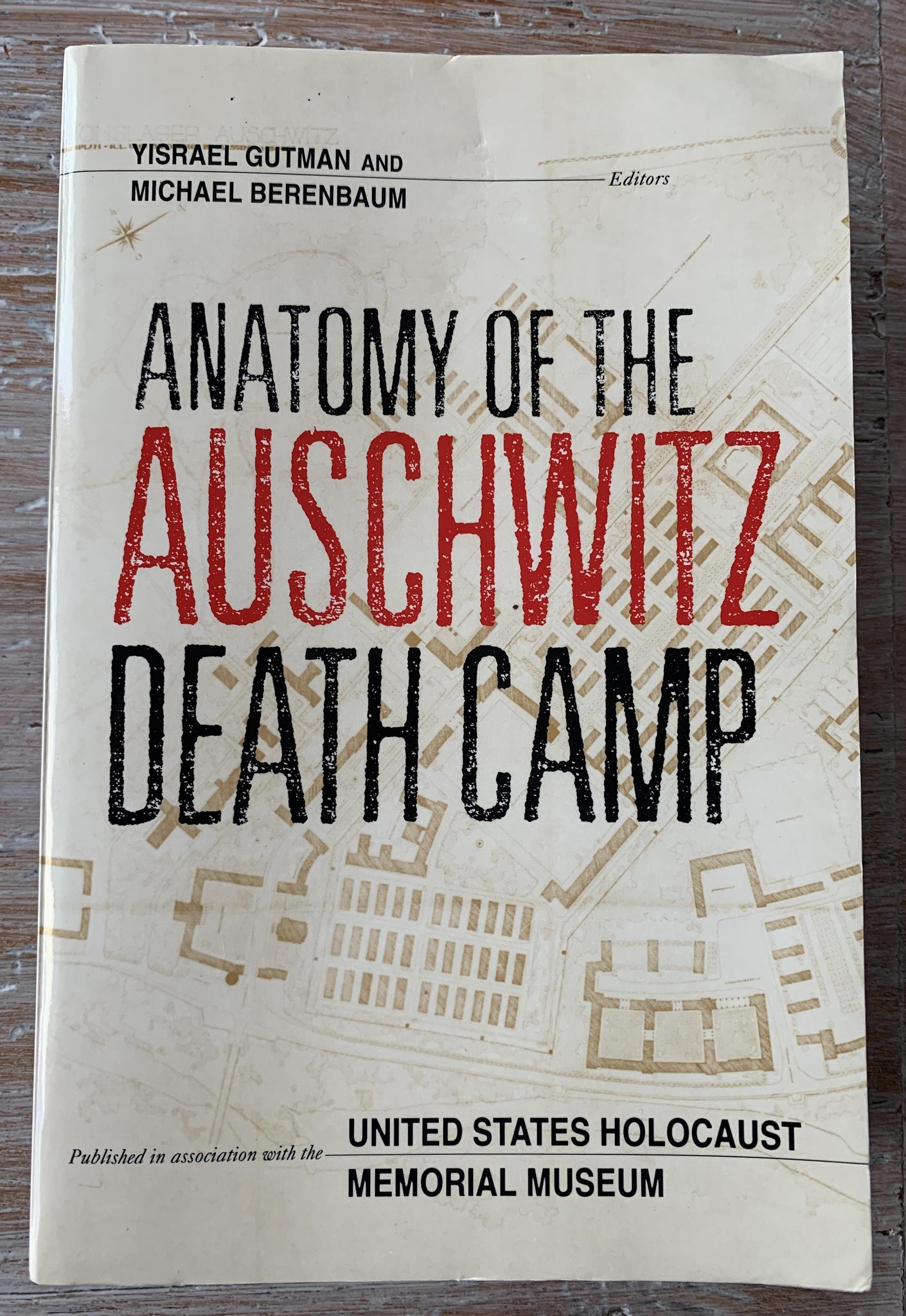 Se produkter som liknar BOK - ANATOMY OF THE AUSCHWIT.. på Tradera ...