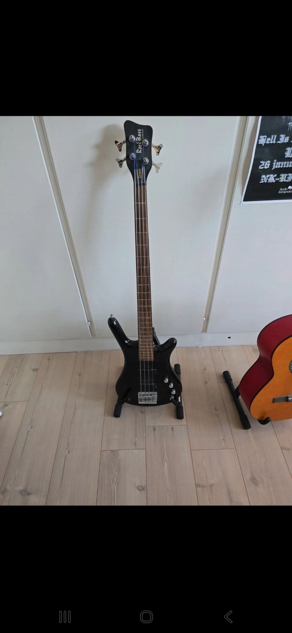 Se produkter som liknar Warwick Rockbass Corvette Bas.. på Tradera ...