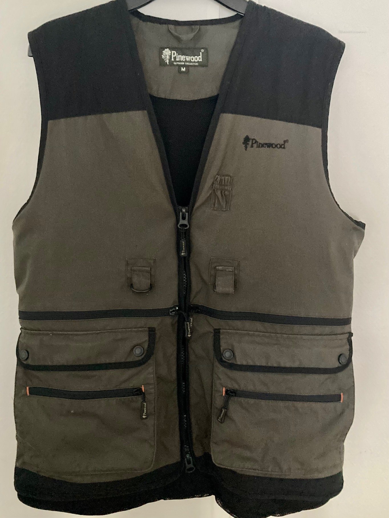 Pinewood Jaktväst/Hundförarväst. Grön med svart.. | Köp på Tradera ...