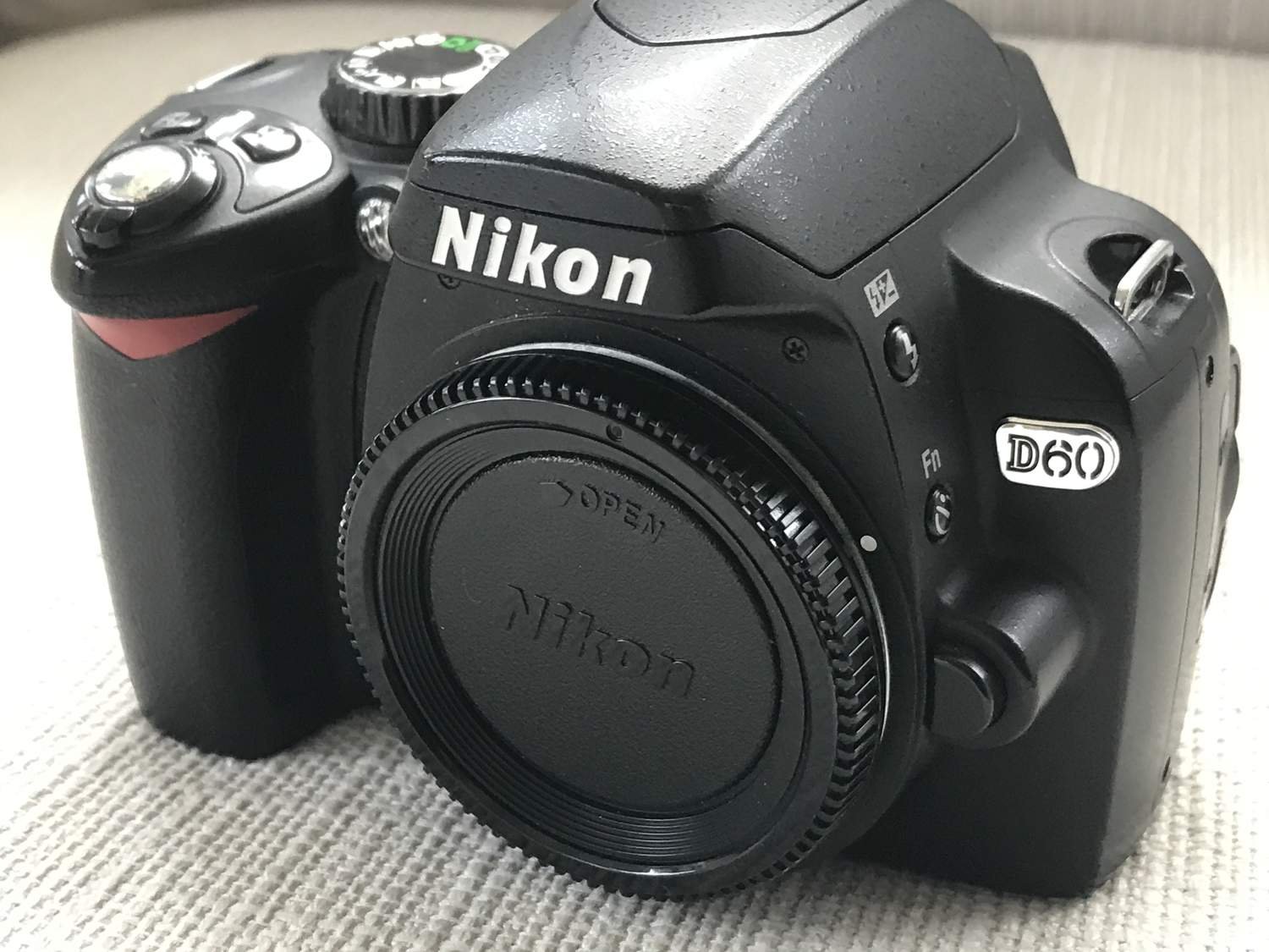 Nikon D60 (384492253) ᐈ MBO2018 på Tradera
