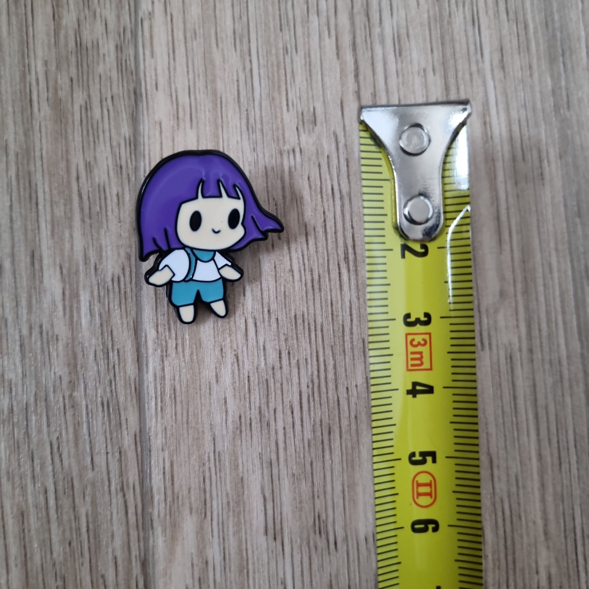 DET LEVANDE SLOTTET Enamel Pin | Ghibli Pin | A.. | Köp på Tradera ...