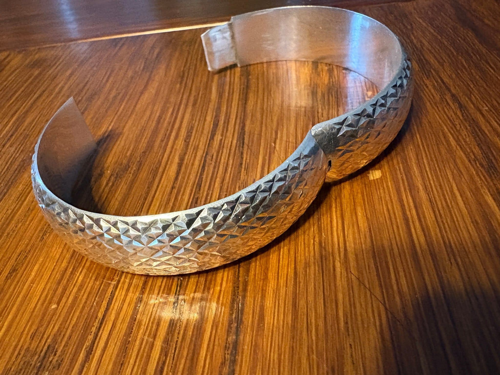 Se produkter som liknar Stelt Silverarmband 925 på Tradera (698177738)