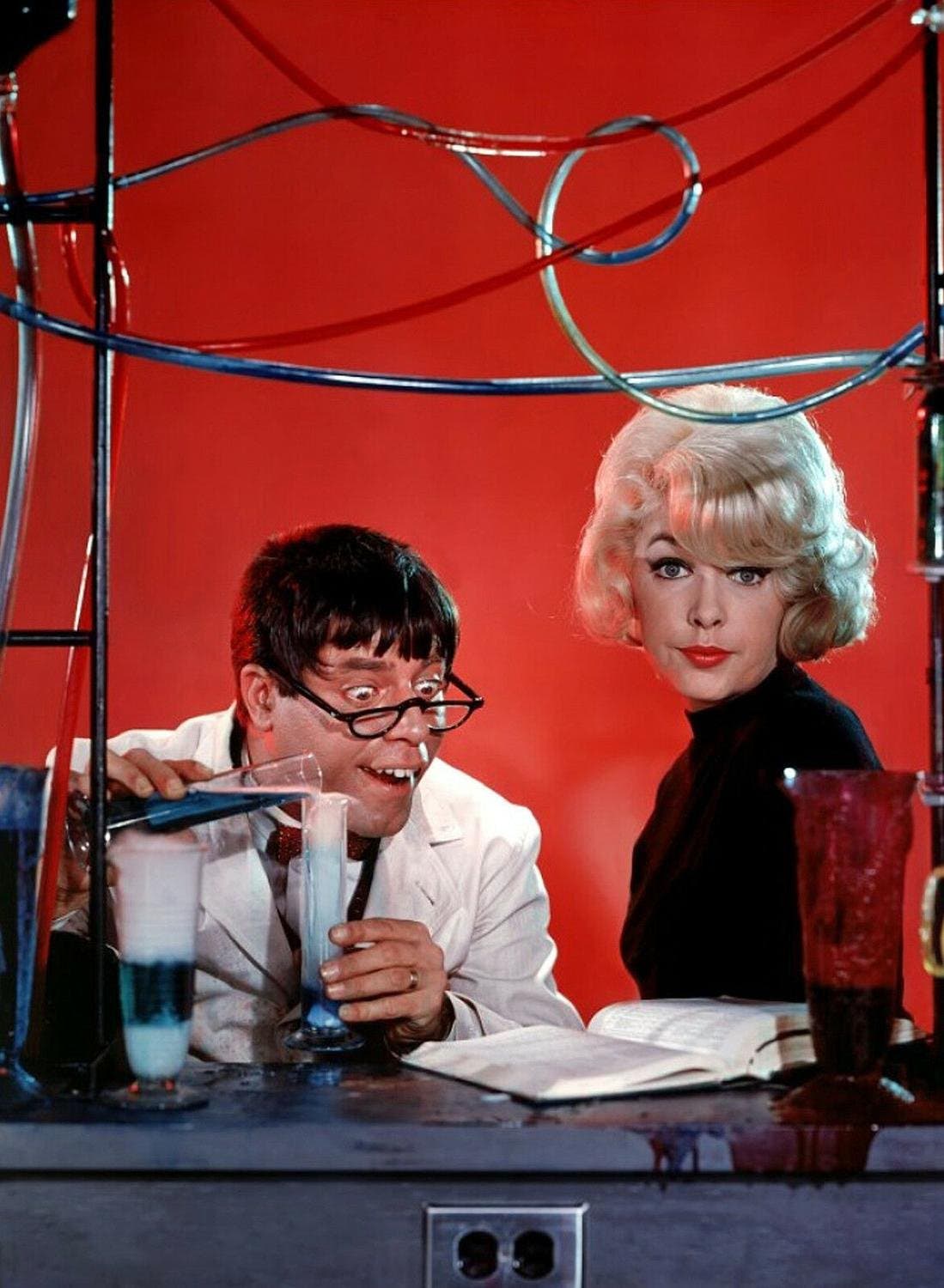 JERRY LEWIS & STELLA STEVENS *THE NUTTY PROFESS.. | Köp på Tradera ...