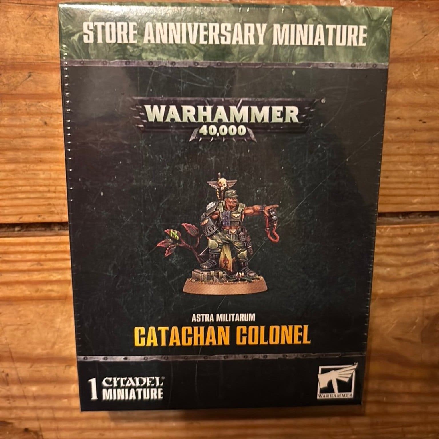 Warhammer 40,000 Catachan Colonel - Store Anniv.. | Köp på Tradera ...