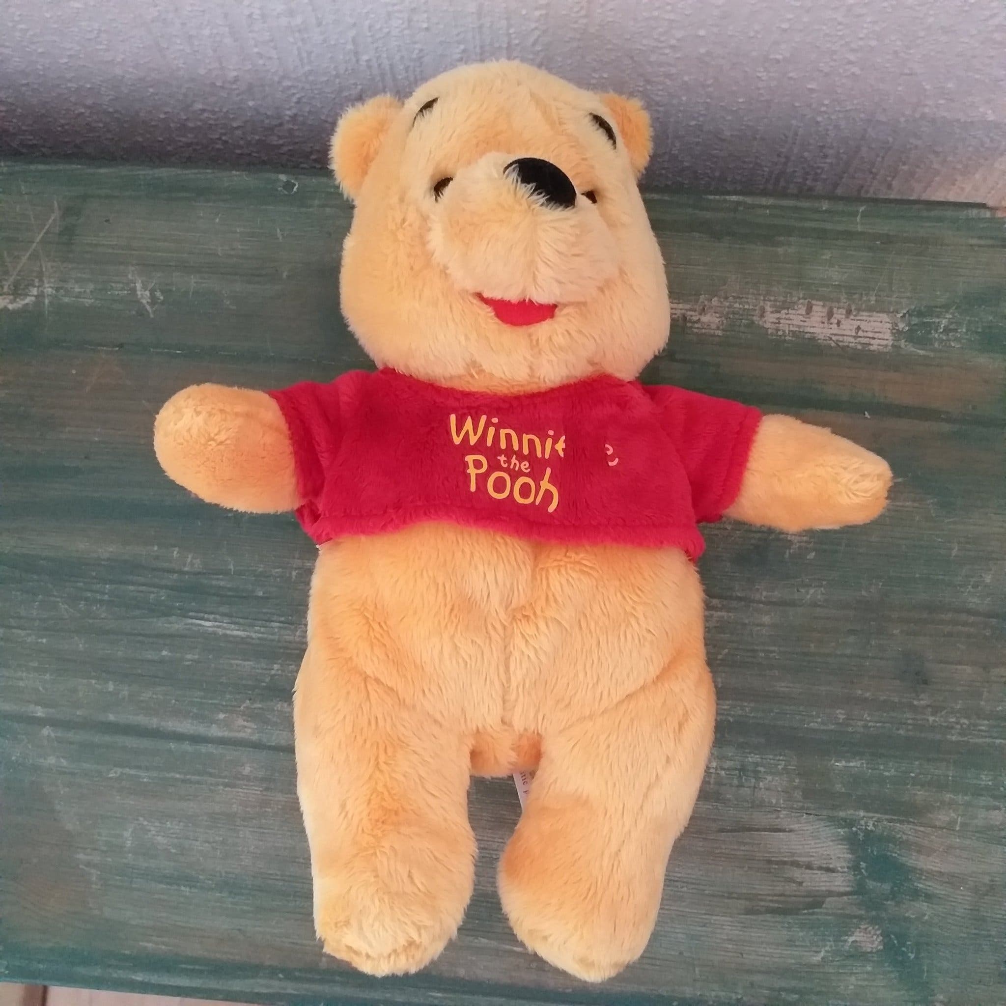 Se produkter som liknar Mjukdjur - Nalle Puh Winnie t.. på Tradera ...