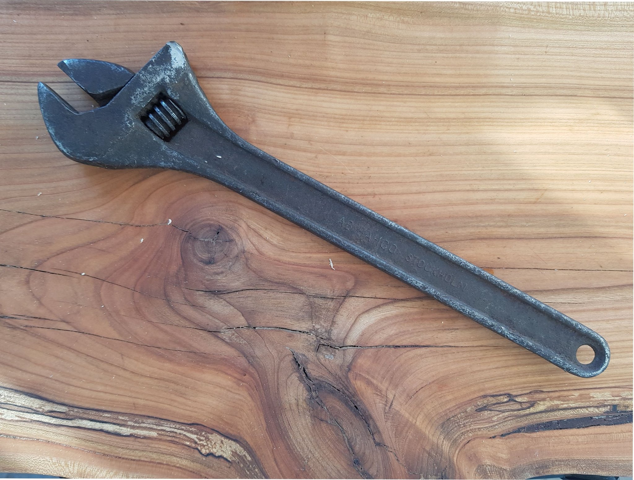 Se produkter som liknar Skiftnyckel BACHO 74 15"" på Tradera (592961974)