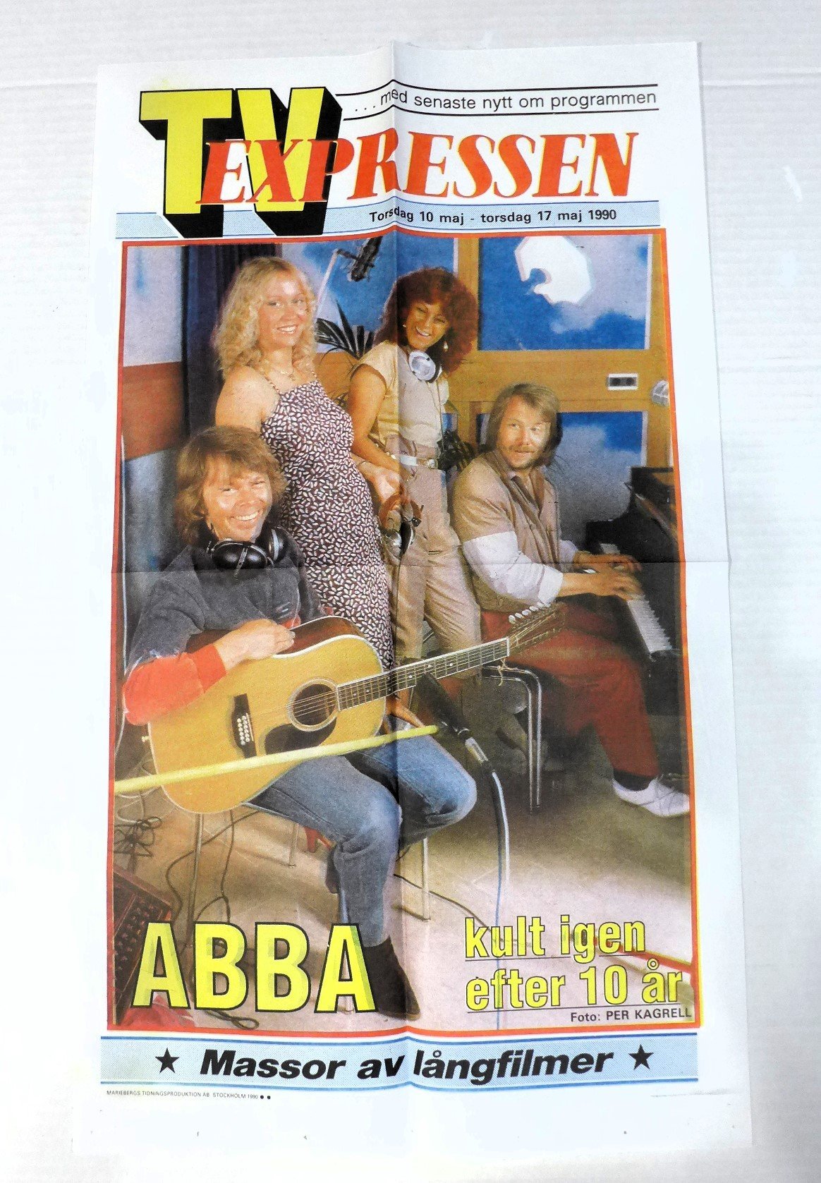 Se Produkter Som Liknar Löpsedel Expressen 17 5 1990 På Tradera