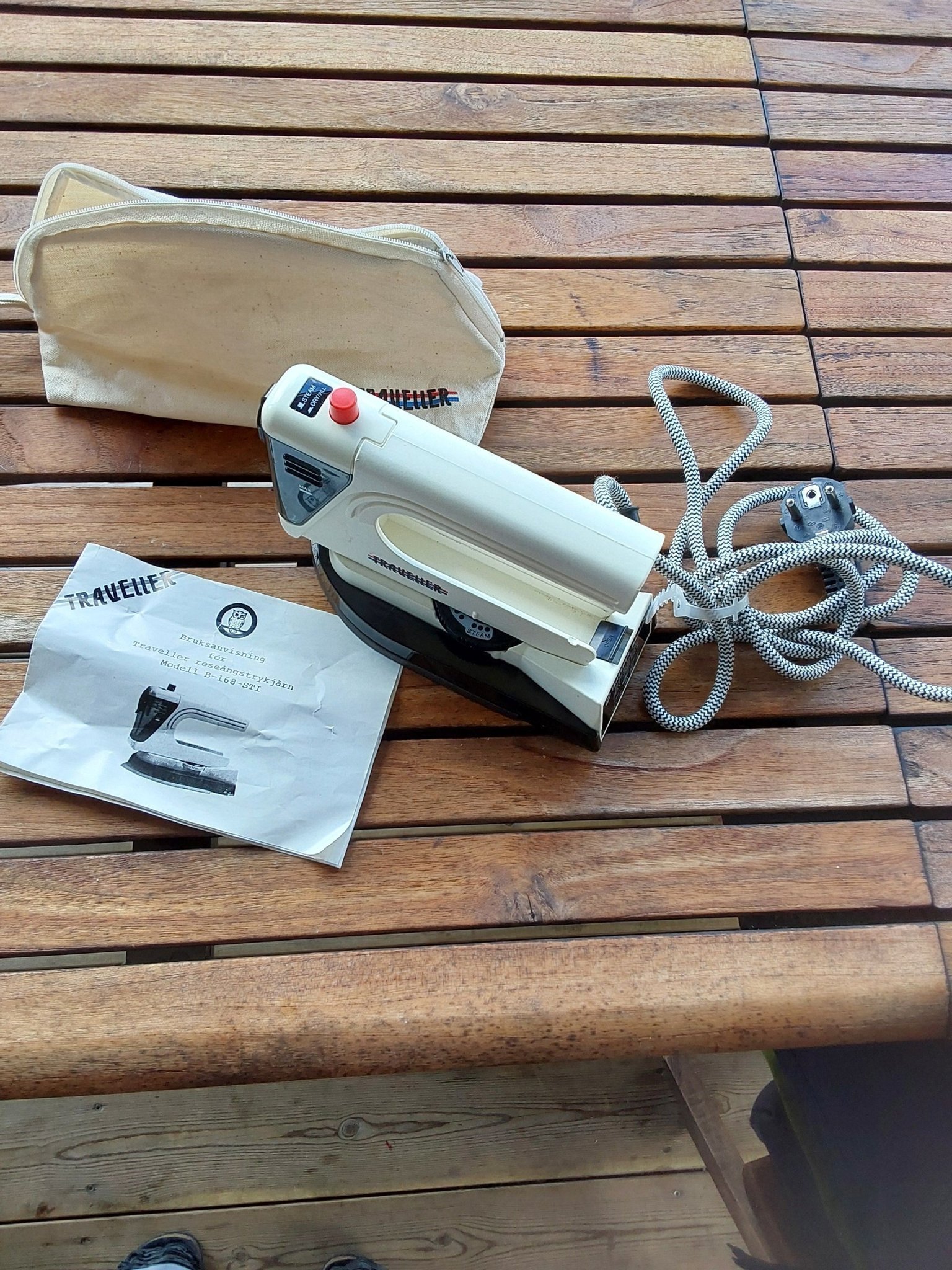 Resestrykjärn - Traveler modell B-168-STI | Köp på Tradera (713382868)