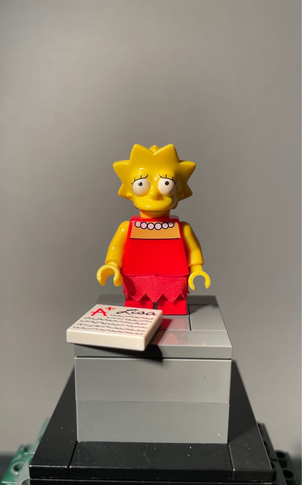 LEGO Lisa Simpson with Worried Look, The Simpsons | Köp på Tradera ...