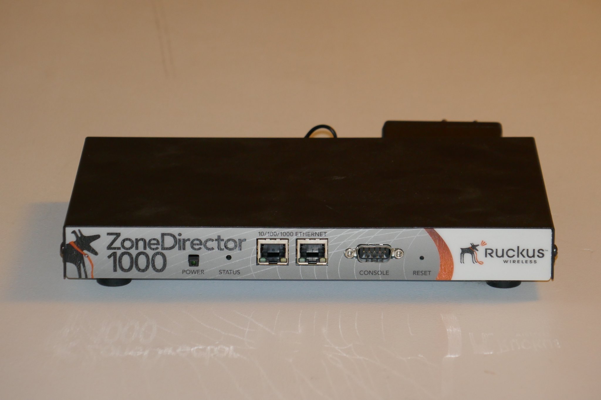 Ruckus ZoneDirector 1000 Smart Wireless LAN Con.. | Köp på Tradera ... Ruckus ZoneDirector 1000 Smart Wireless LAN Con.. | Köp på Tradera ...
