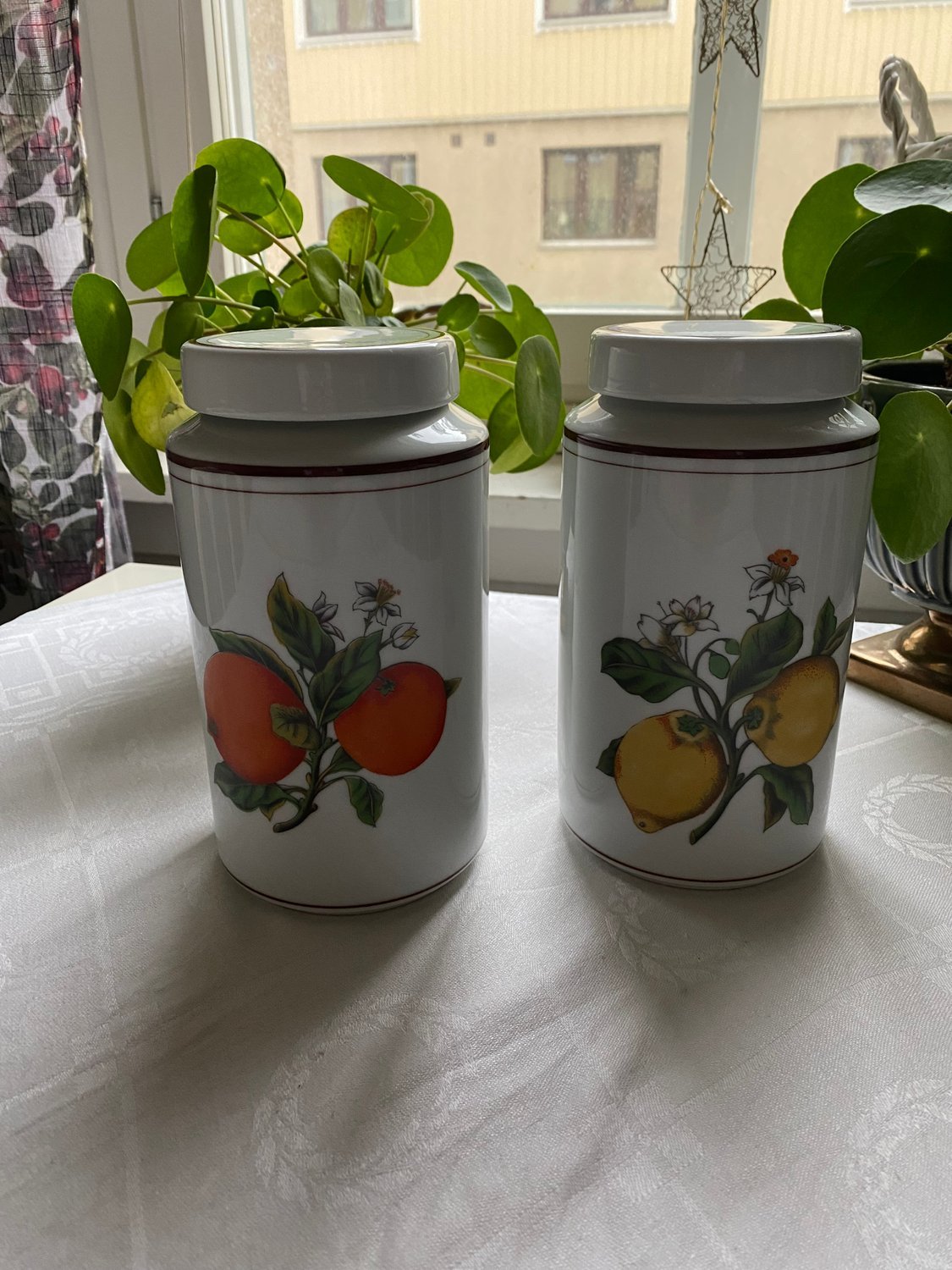 2 burk porslin exklusiva retro Tutlertes France | Köp på Tradera ...