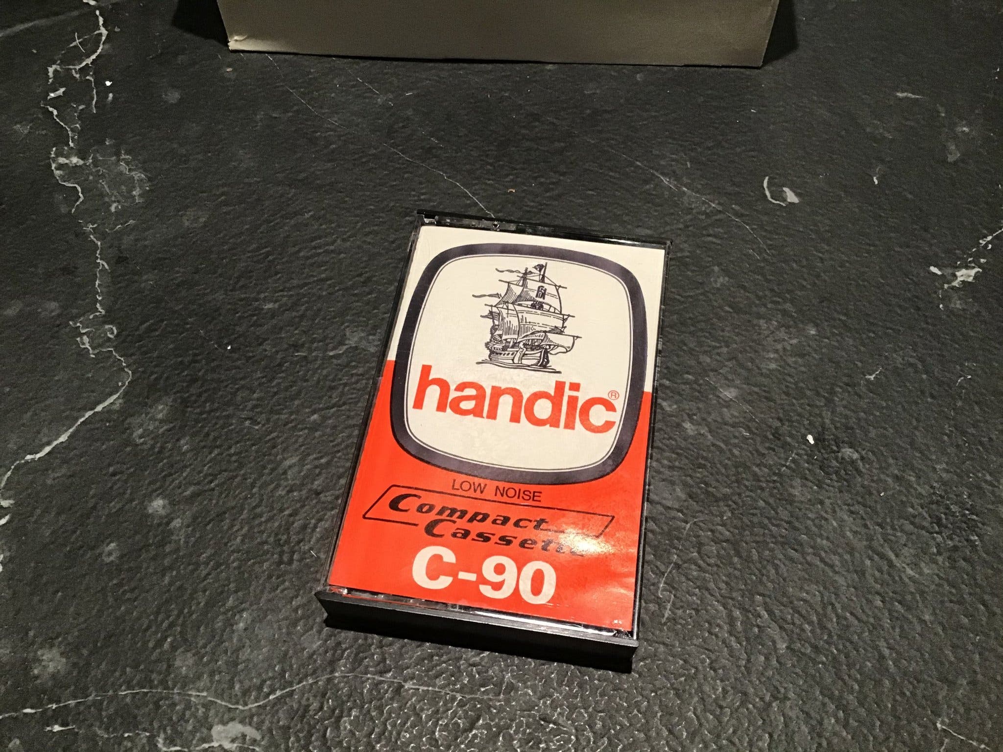 Se produkter som liknar 10 stycken kasettband Handic .. på Tradera ...