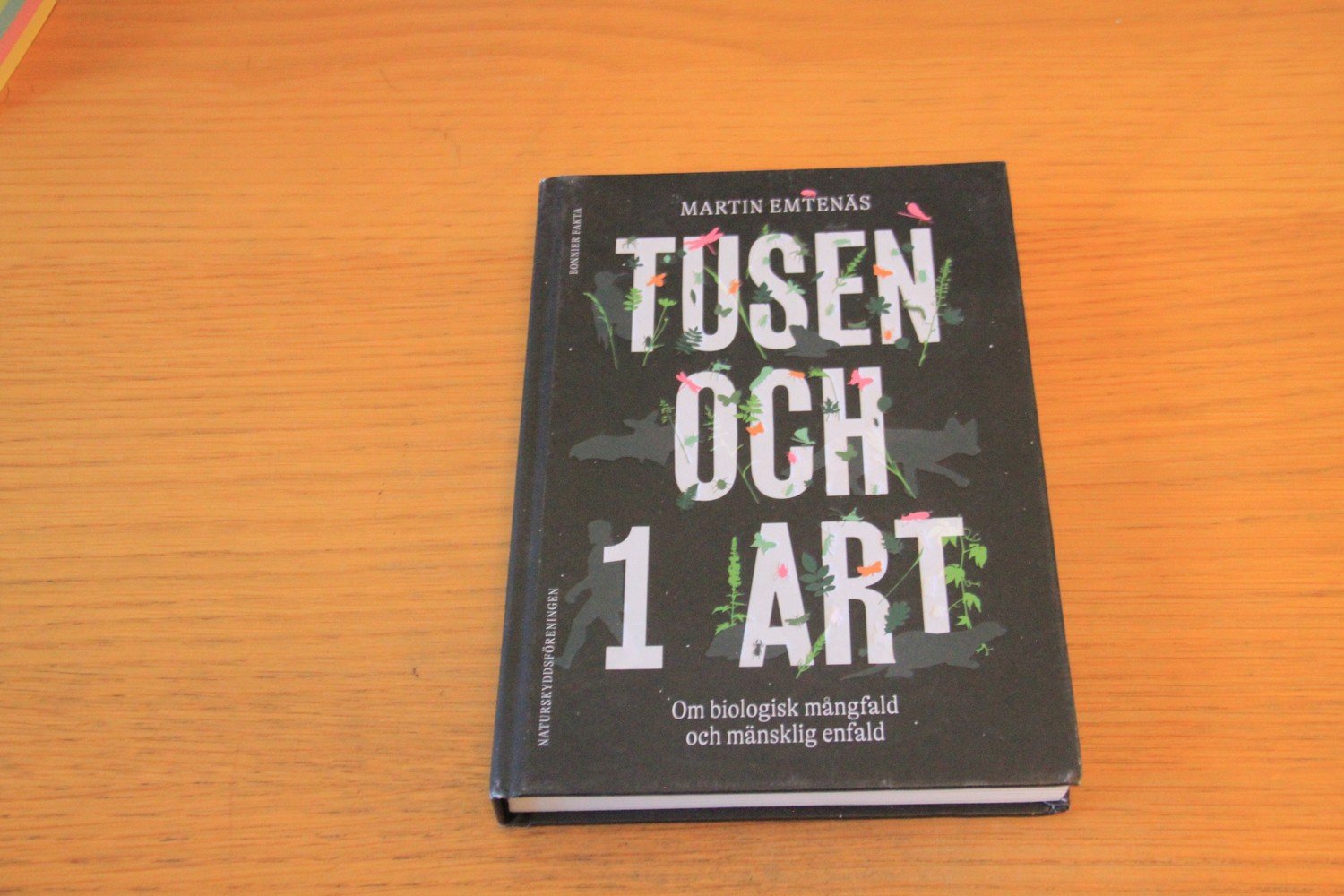 Se produkter som liknar Tusen och 1 art - Martin Emte.. på Tradera ...