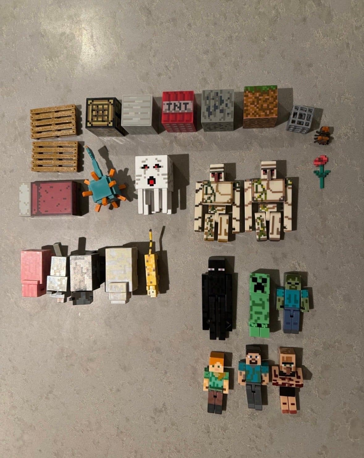 Se produkter som liknar 24 stycken Minecraft Figurer .. på Tradera ...