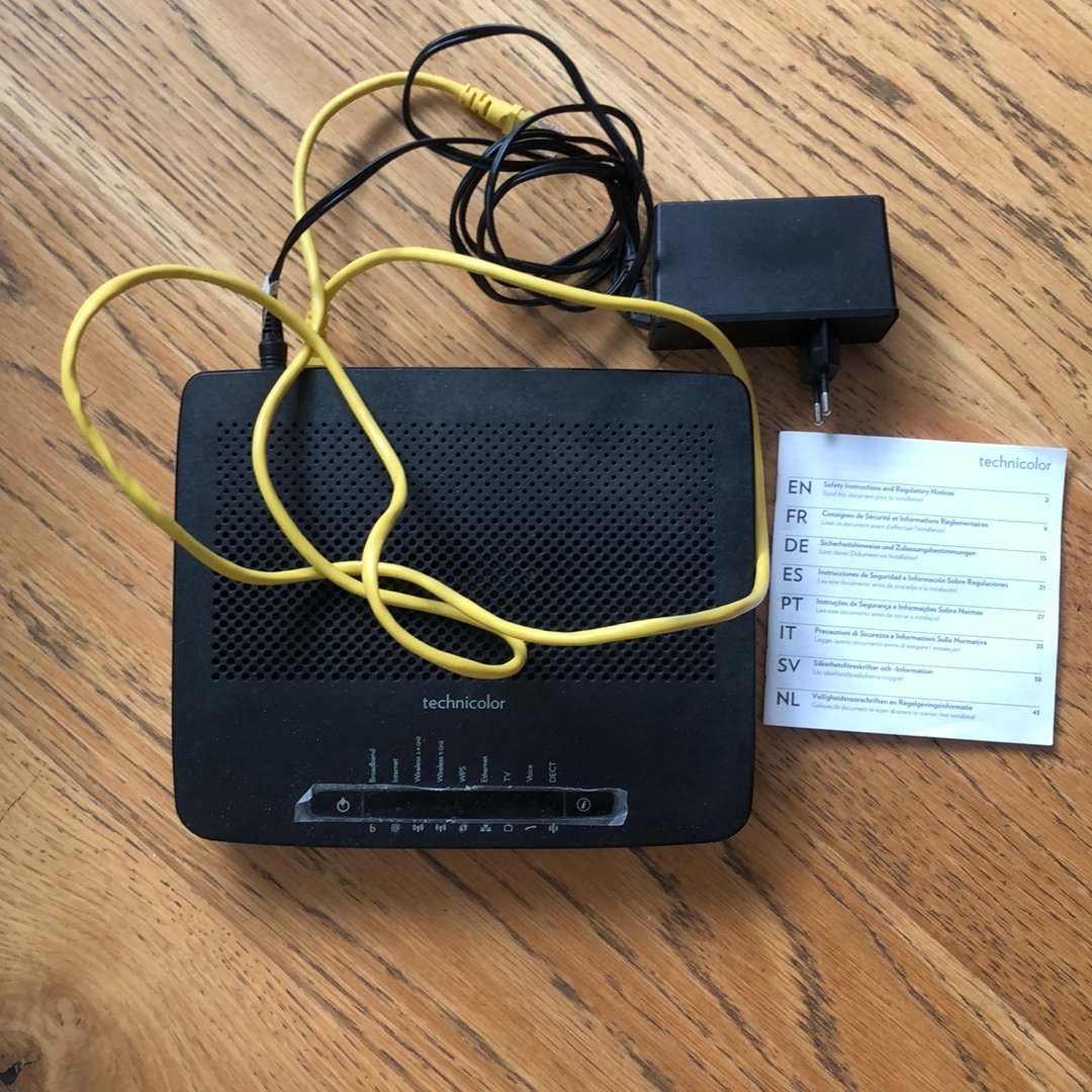 Technicolor Router | Köp på Tradera (690801971)