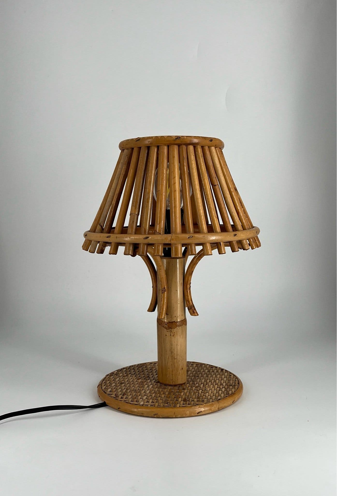 Vintage bordslampa i bambu & rotting – mid-cent.. | Köp på Tradera ...