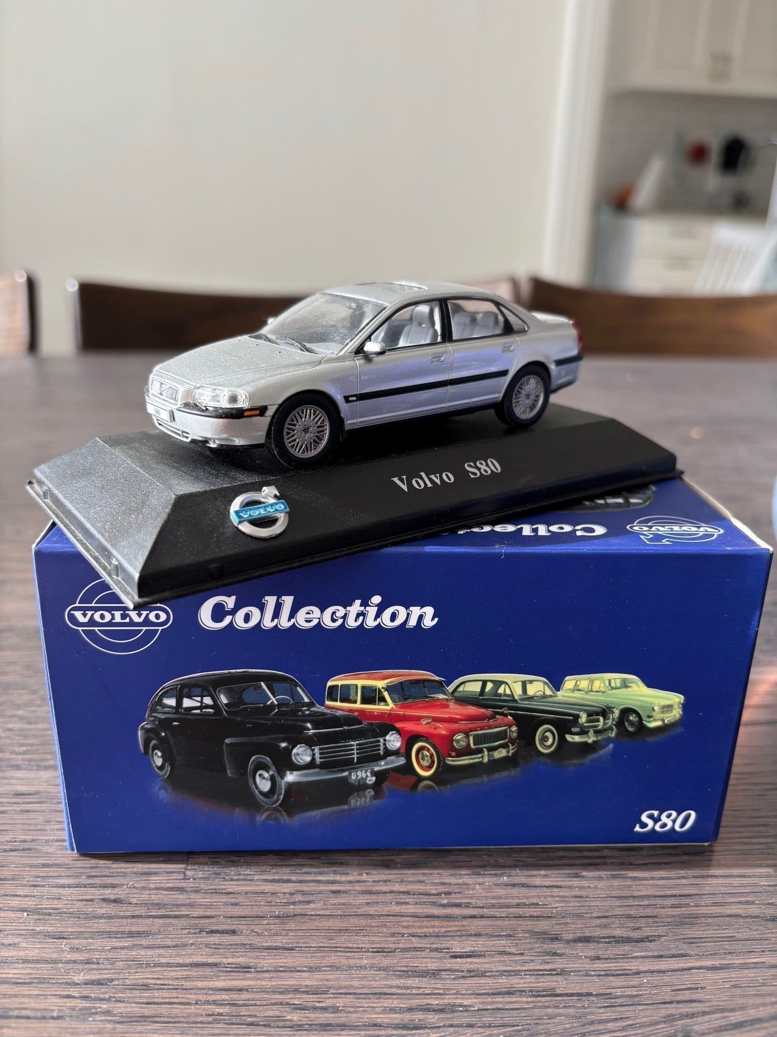 Se produkter som liknar Volvo S80 Modellbil - Samlaro.. på Tradera ...
