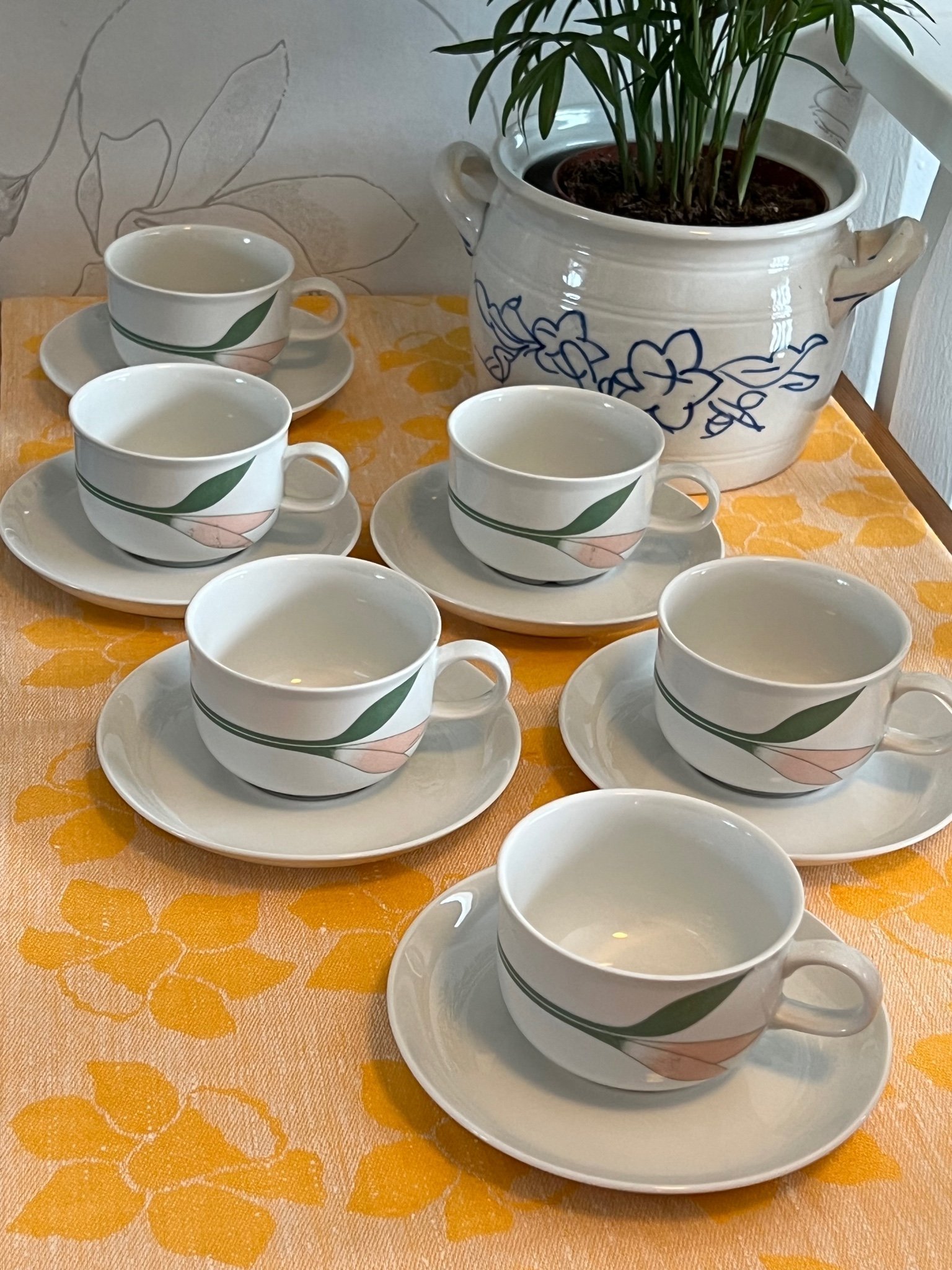 Se produkter som liknar Kaffekoppar med fat - Diamant.. på Tradera ...