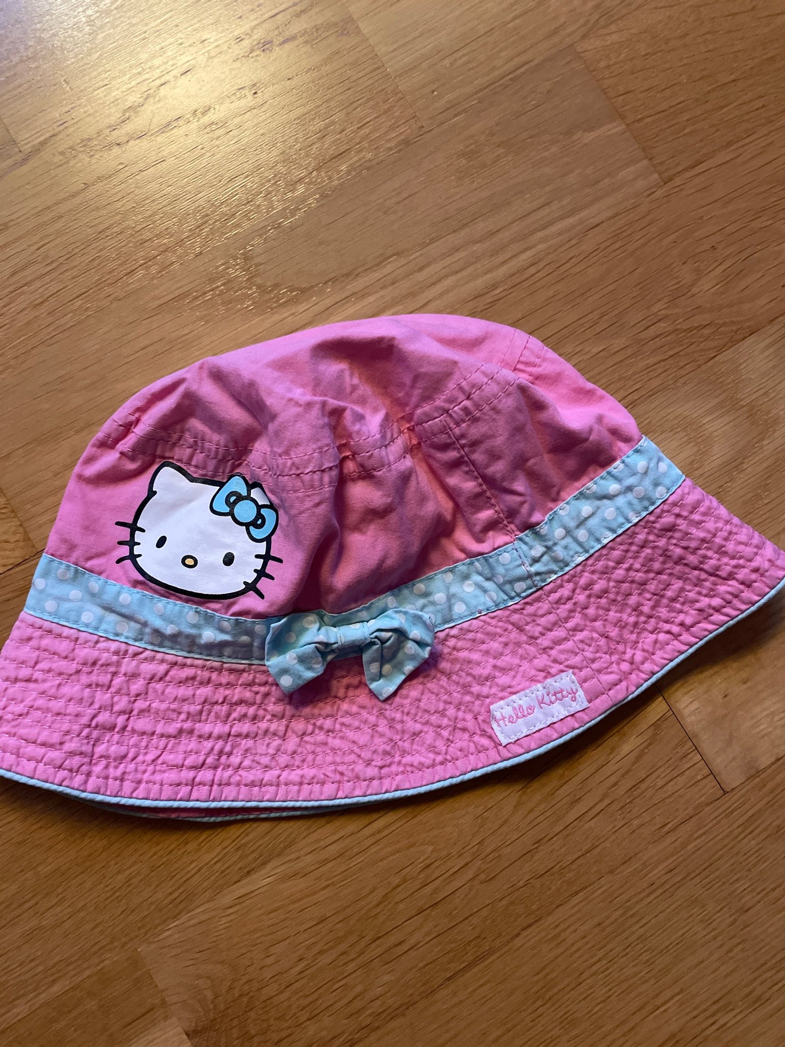 H&M rosa solhatt, storlek 52 | Köp på Tradera (695239525)