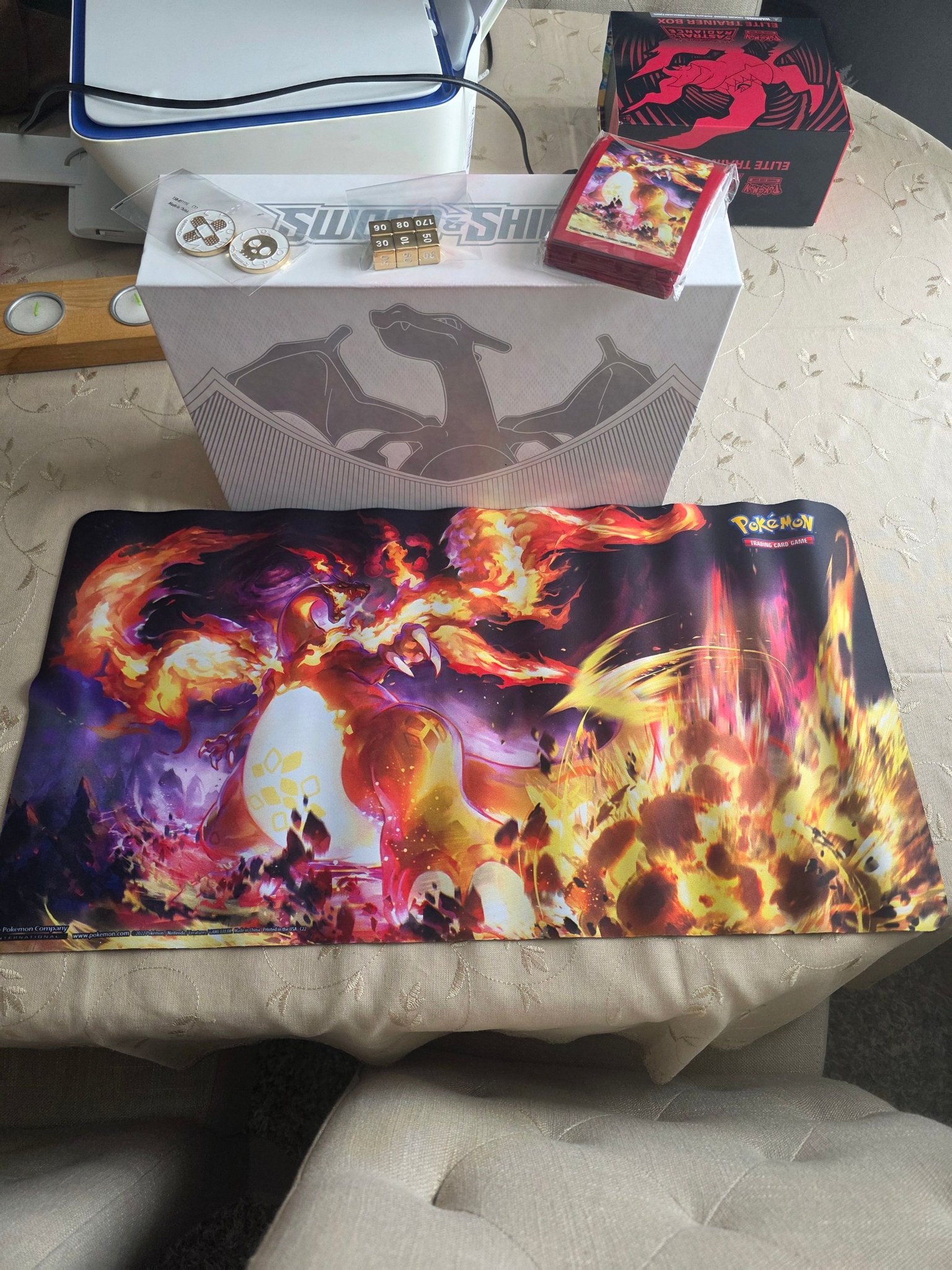 Pokémon Scarlet & Violet Charizard Elite Traine.. | Köp på Tradera ...