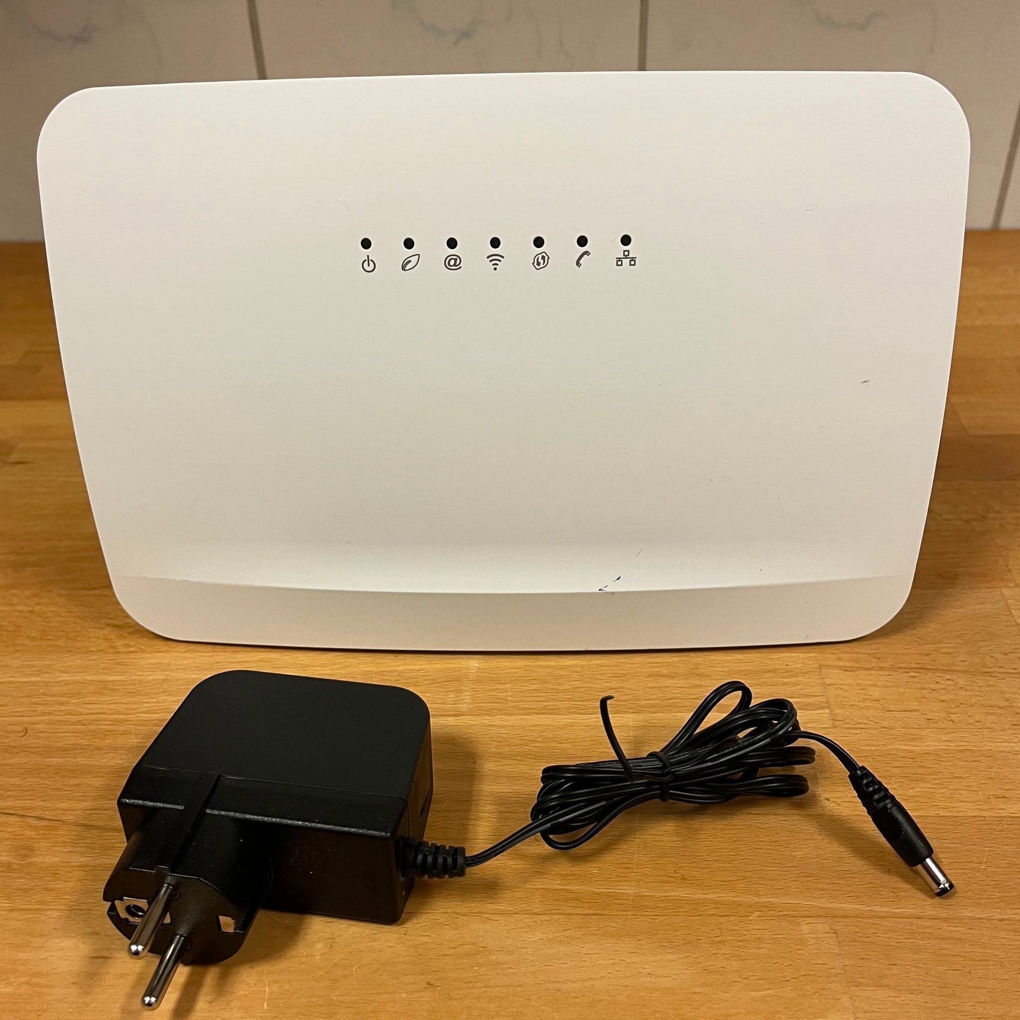 Telia Wifi router F@st 5370e | Köp på Tradera (717461653)